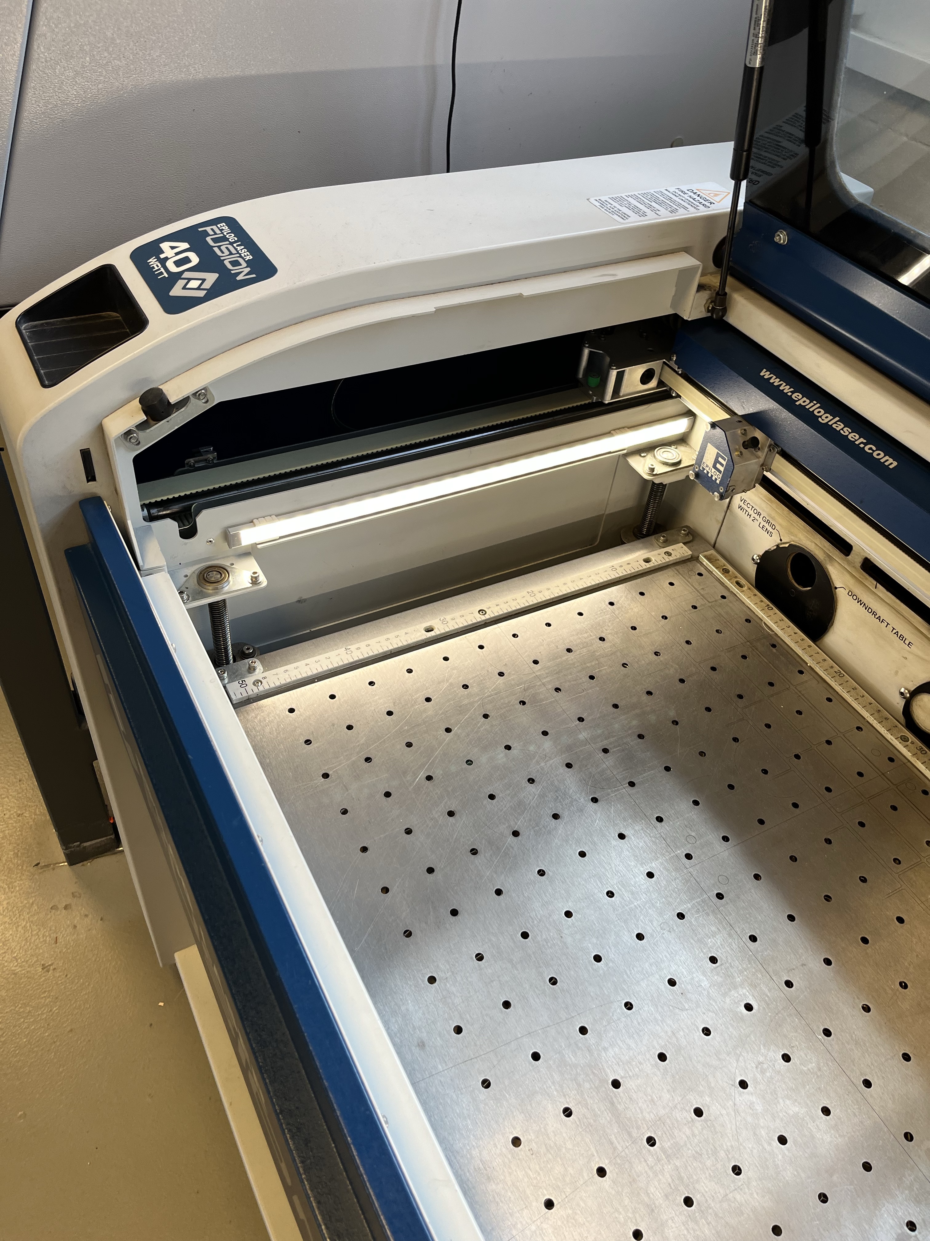 Lasermaskin - Epilog Laser Fusion 40W - Auktioner online - Nätauktioner ...