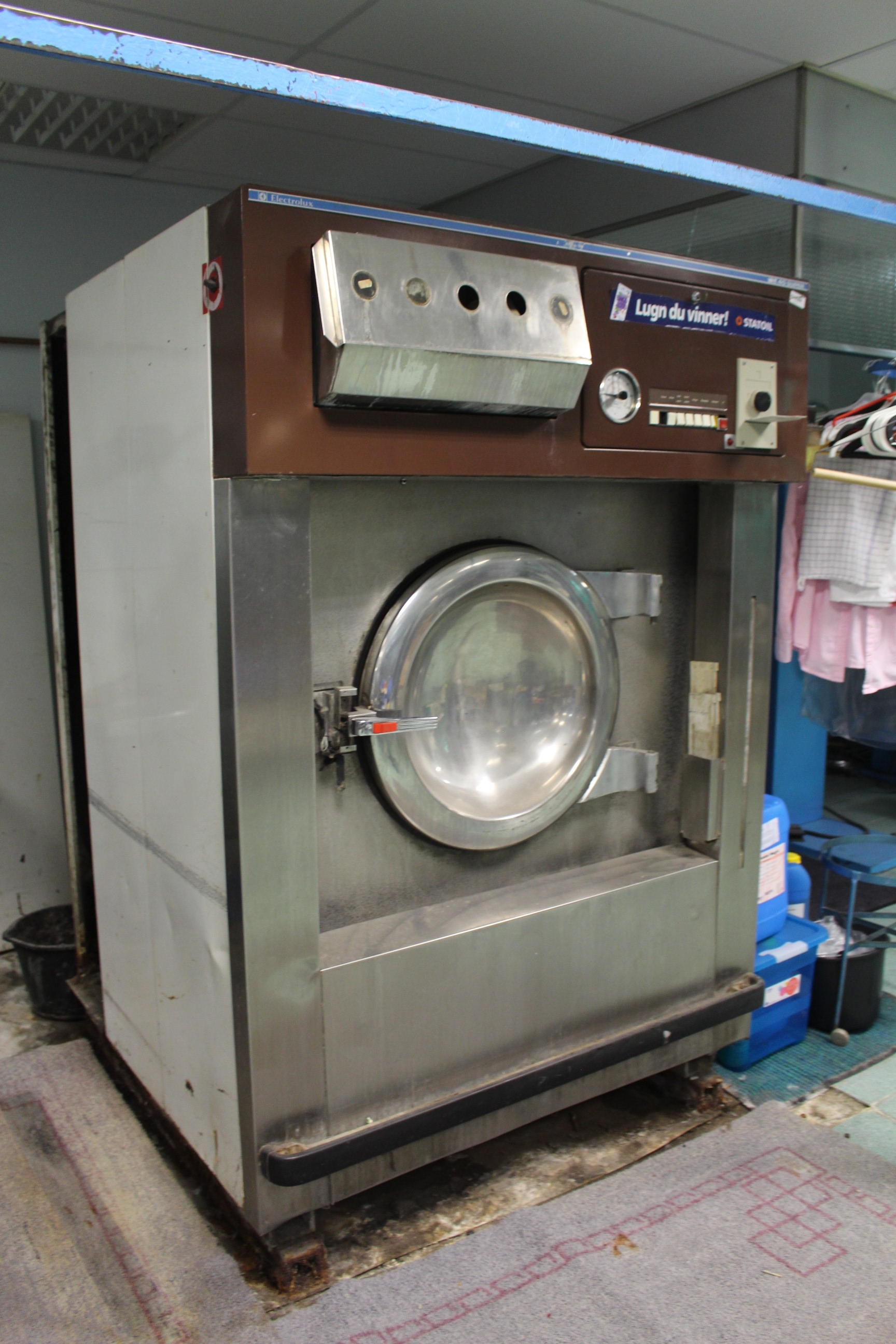 Washing machine from Wascator WE-40S - PS Auction - We value the future ...