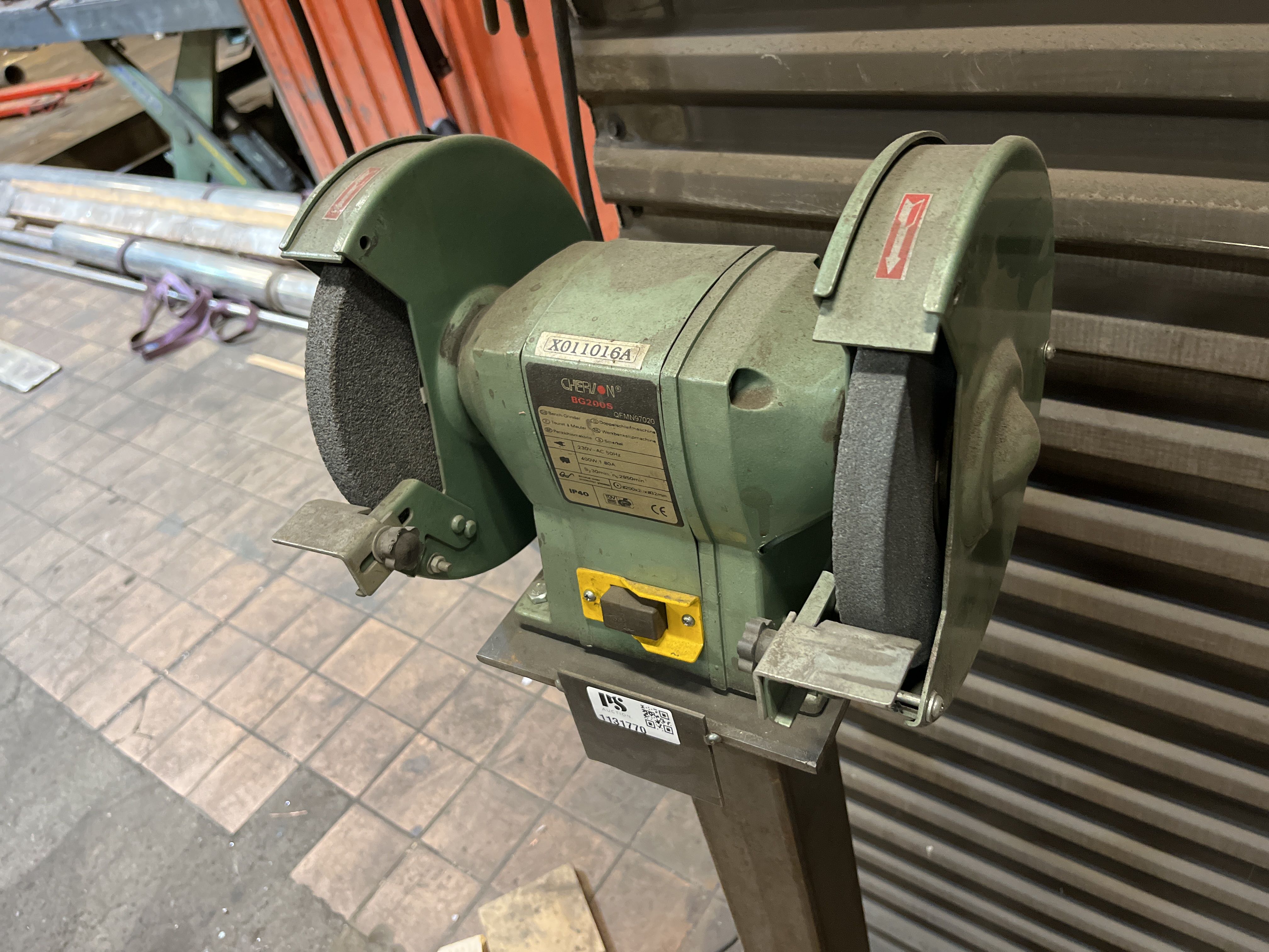 Pillar grinder - Chervon BG200S - PS Auction - We value the future ...