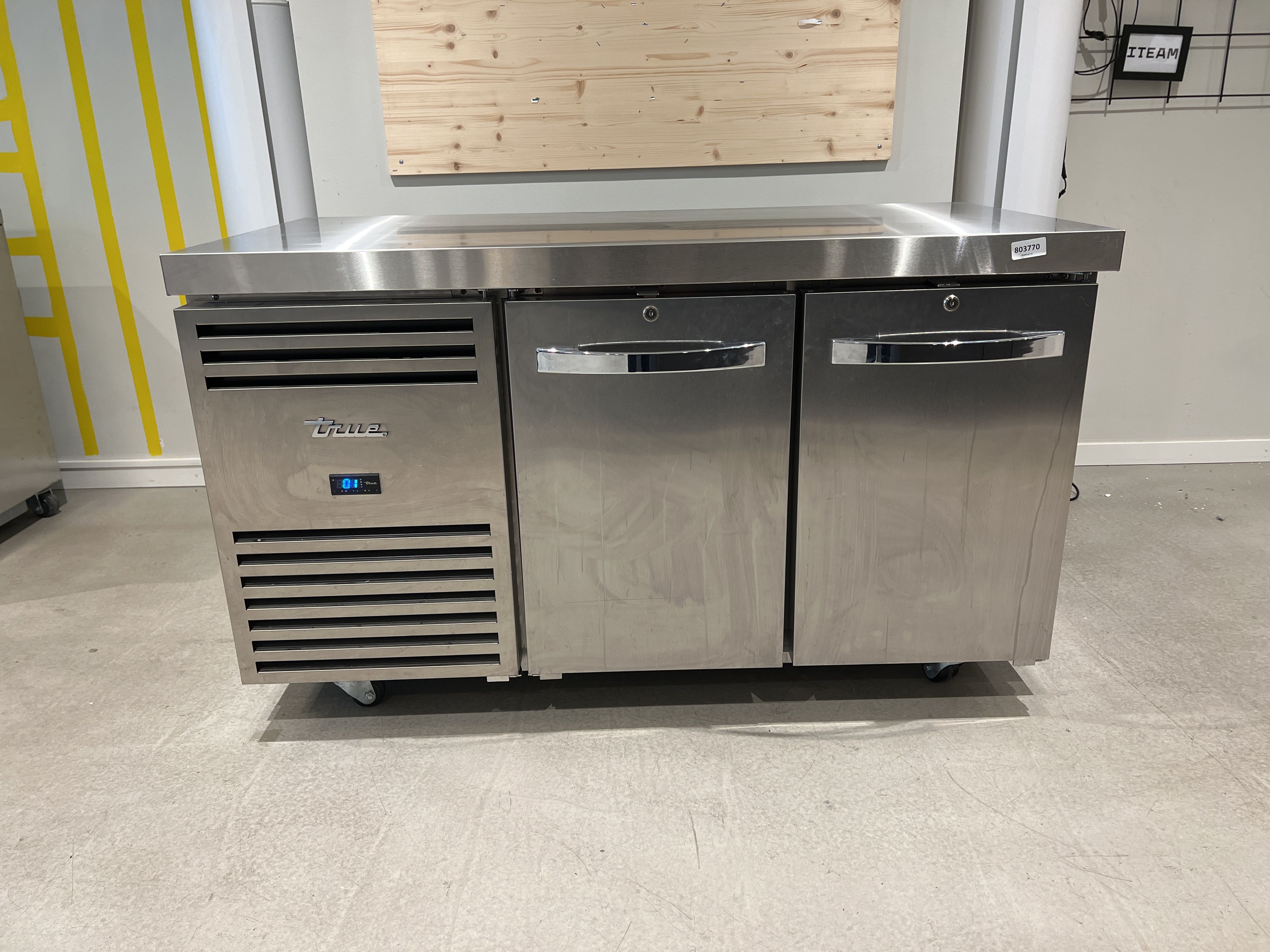 Cooling bench 141cm - True Refrigeration - PS Auction - We value the ...