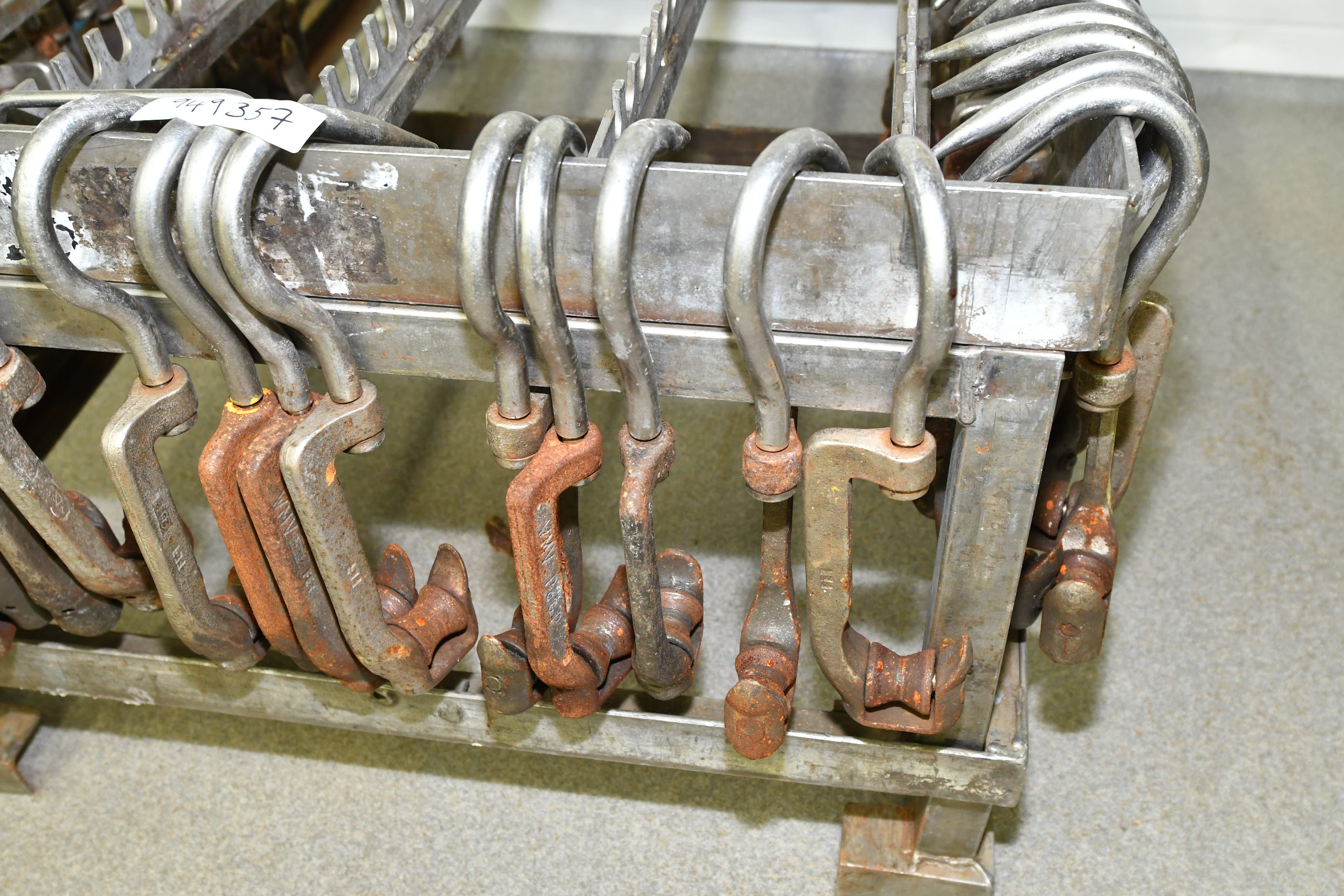 Slaughter hooks for track - PS Auction - We value the future - Largest ...