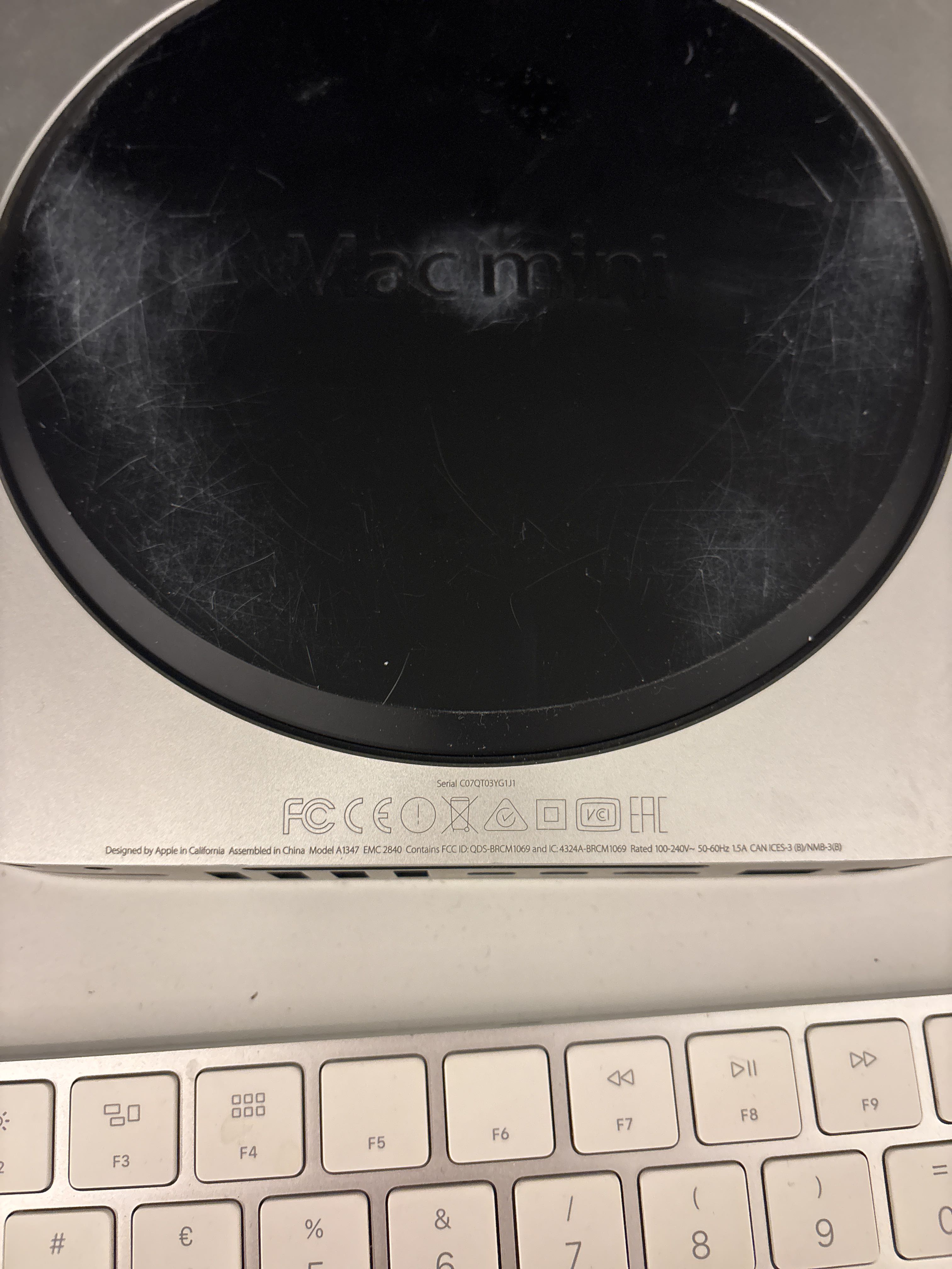 Mac computer + screen + Office group - PS Auction - We value the future ...