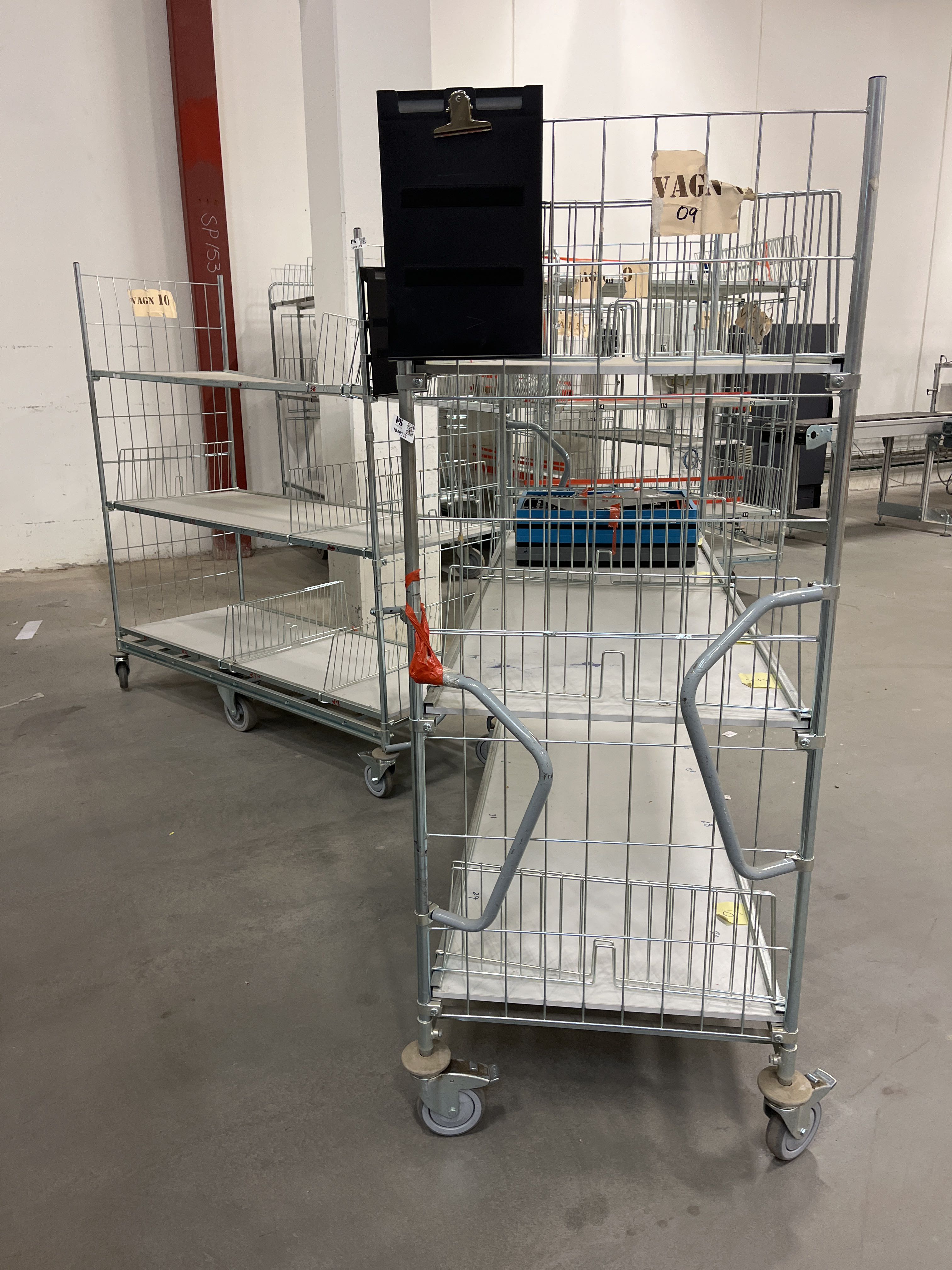 Rullvagnar, 2 stycken - Auktioner online - Nätauktioner ...