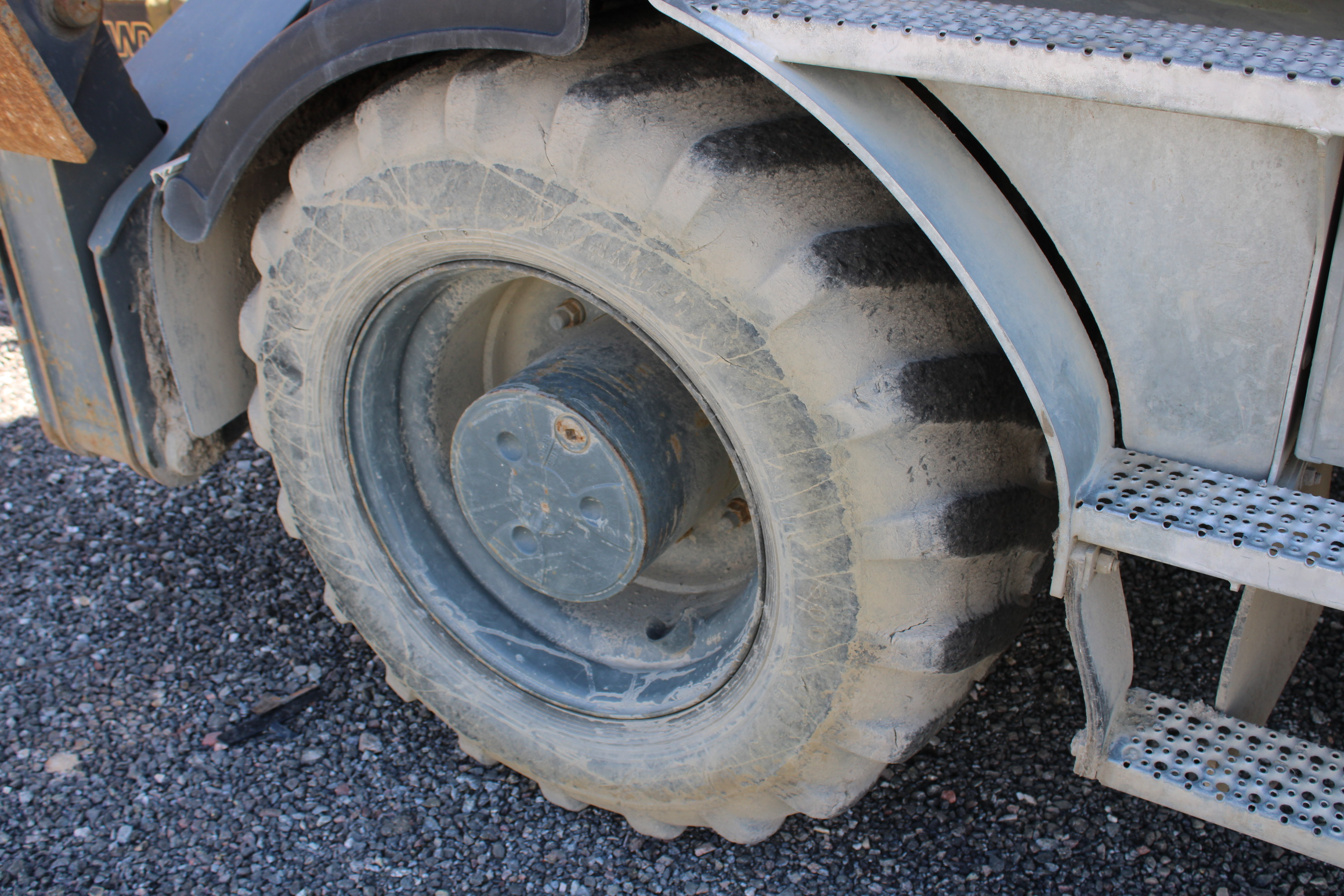 Liebherr A914 Compact -16 7494 h incl. Excavation system, implements ...