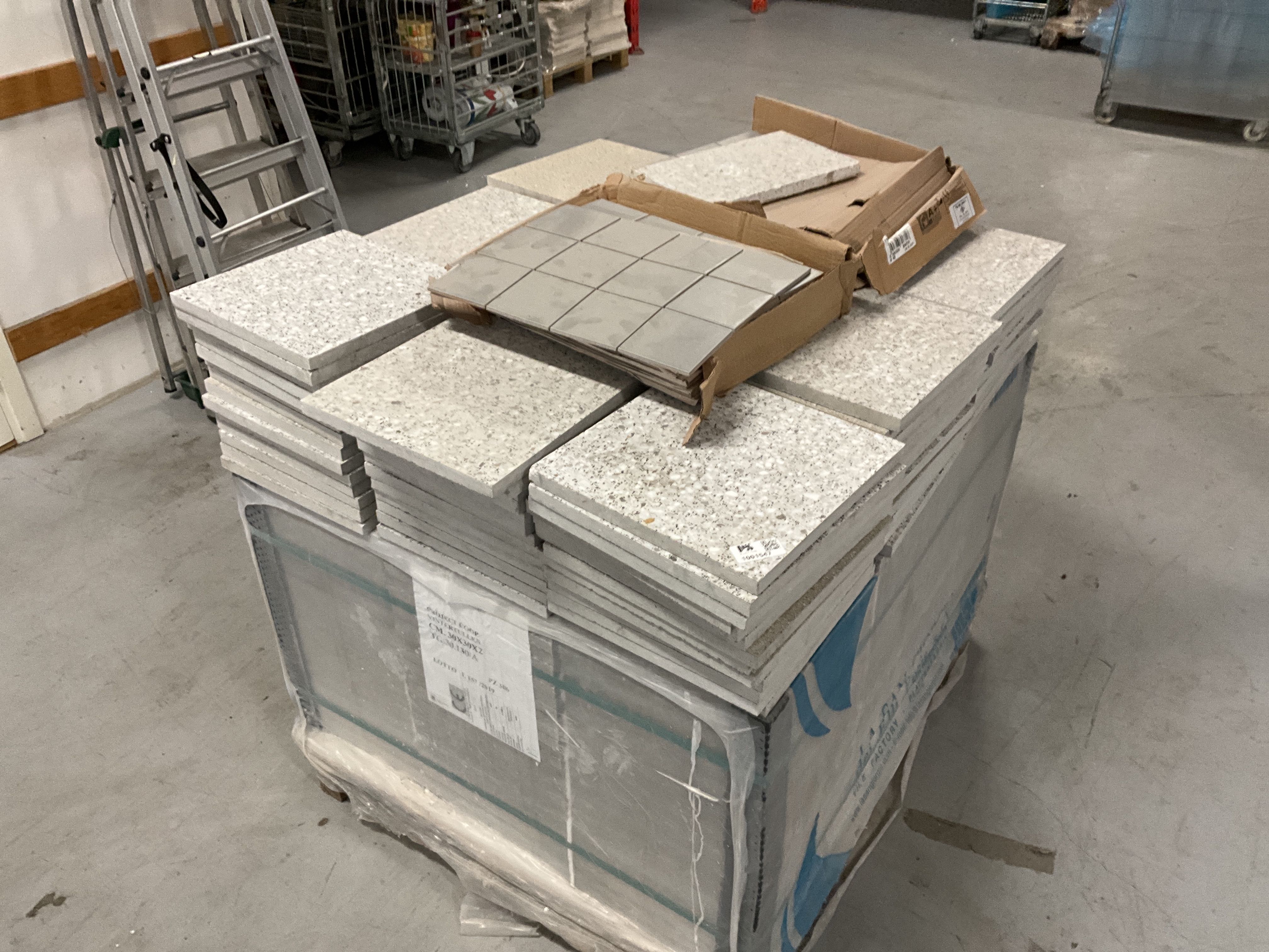 Lot with concrete slabs and various joints etc - PS Auction - We value ...