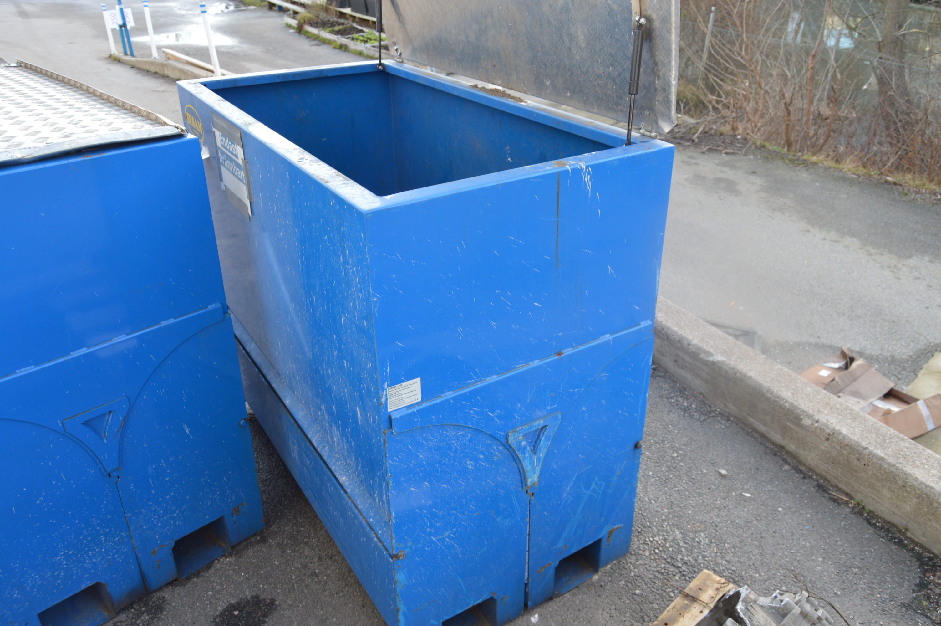 Container Sesam 1400 - PS Auction - We value the future - Largest in ...