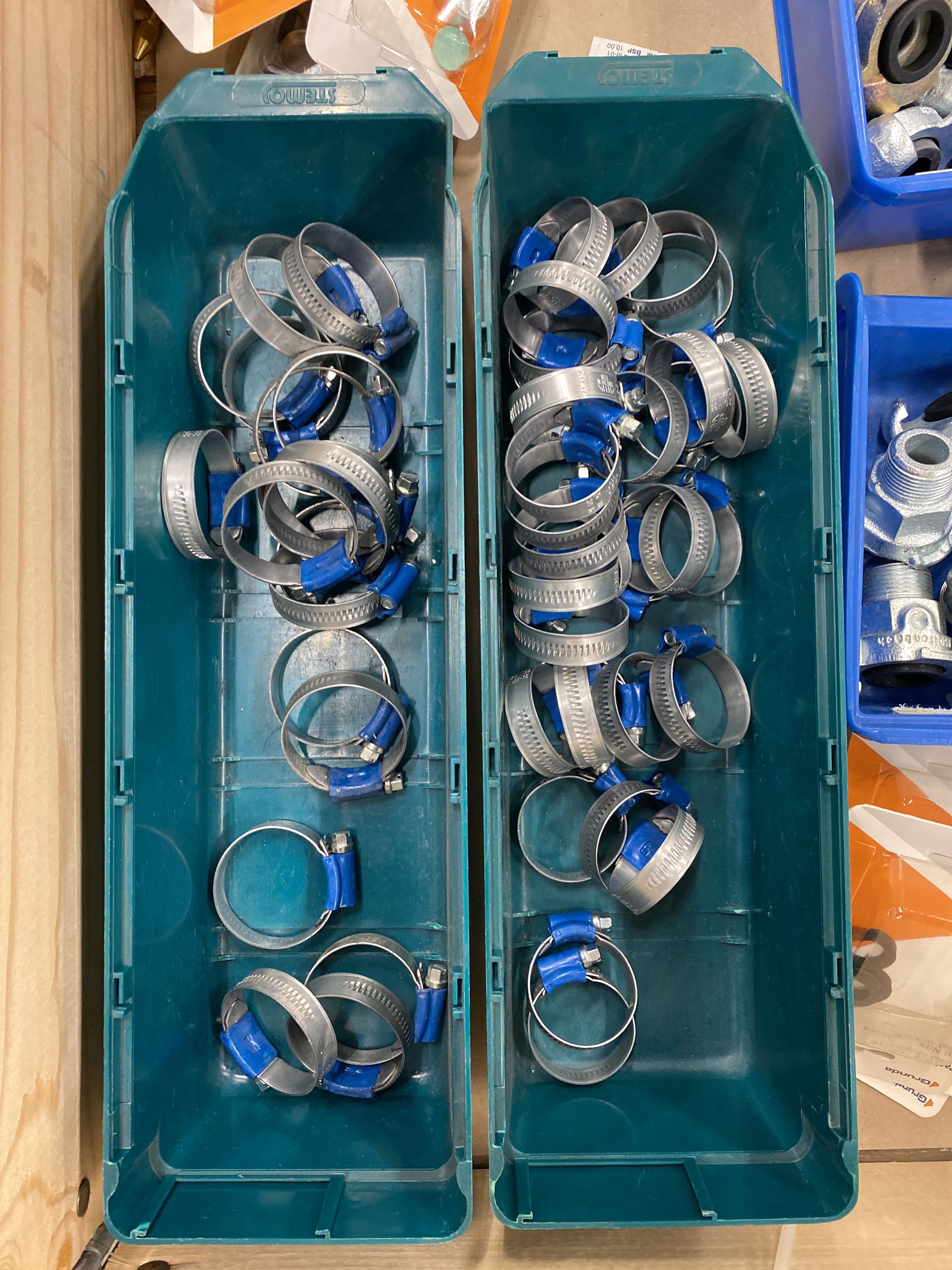 Pipe sweep and couplings Primer etc - PS Auction - We value the future ...