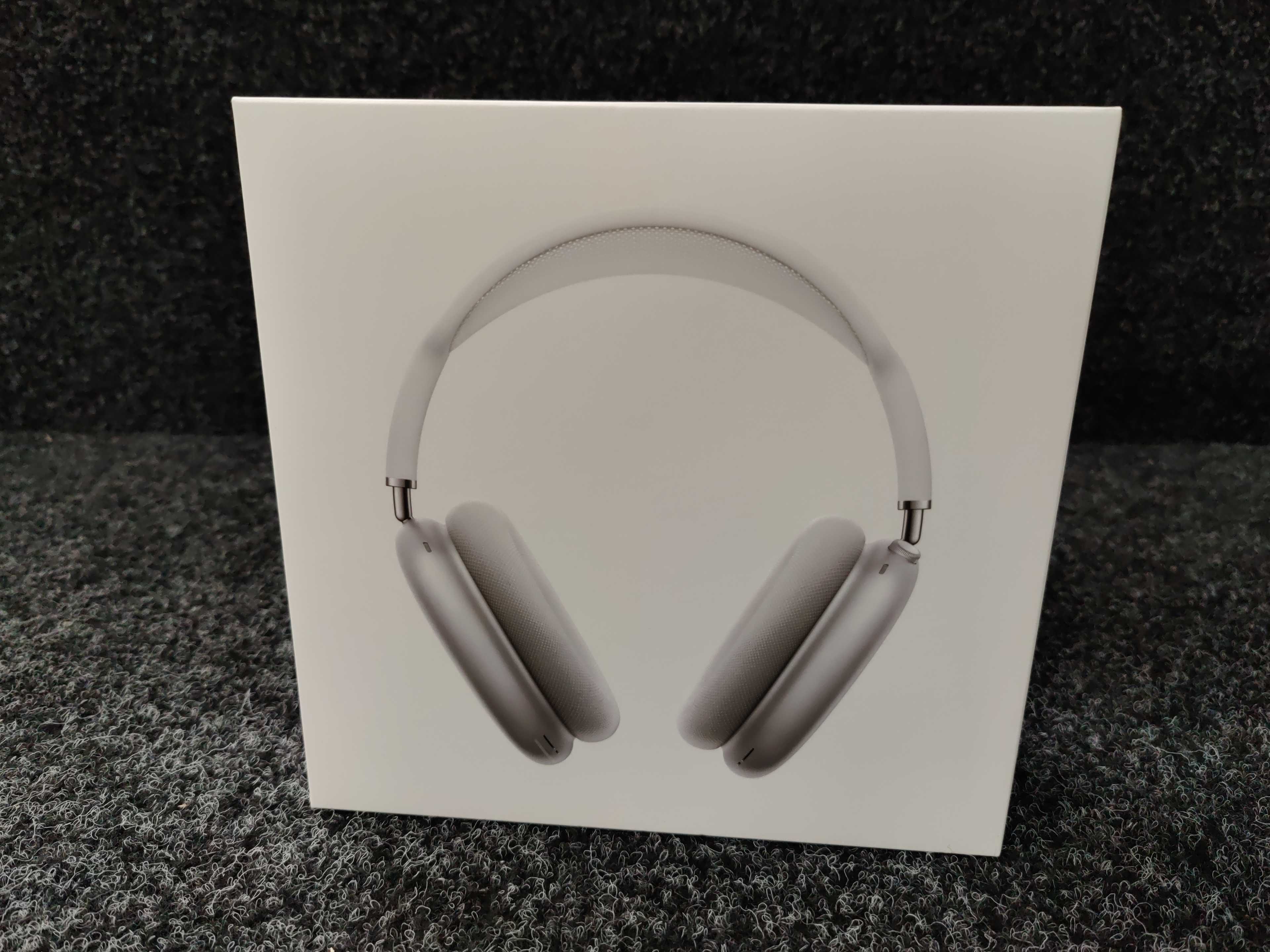 Hörlurar Apple Airpods Max - Silver - Auktioner online - Nätauktioner ...