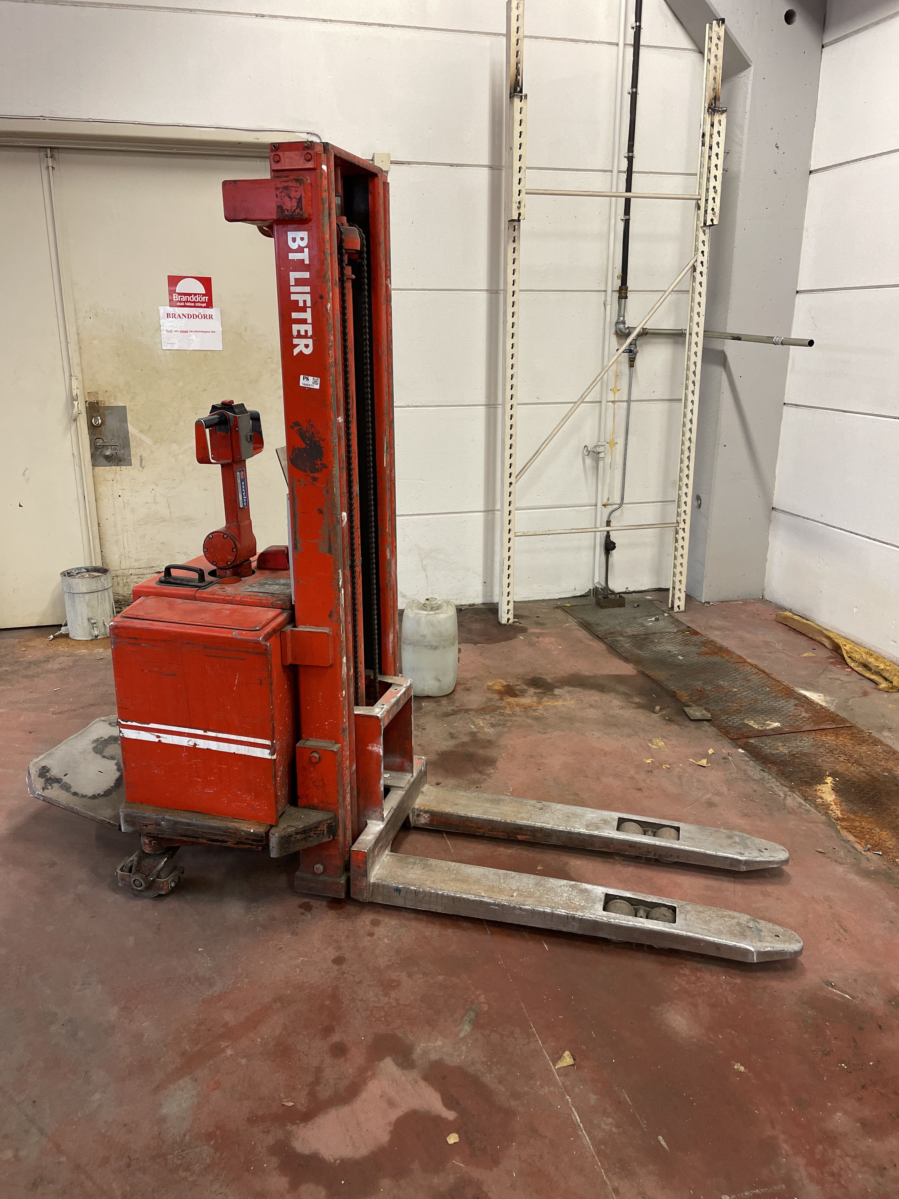 Track stacker BT LSV1000 -1981 - PS Auction - We value the future ...