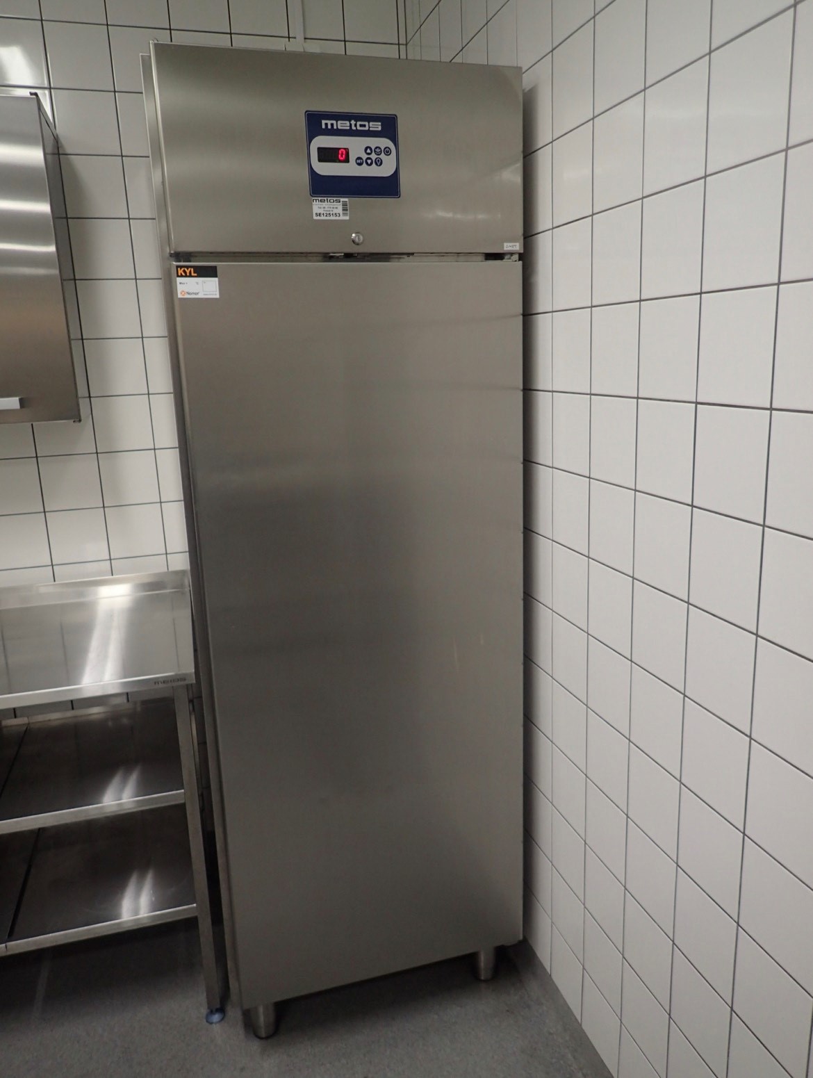 Metos refrigerator from 2016 - PS Auction - We value the future ...