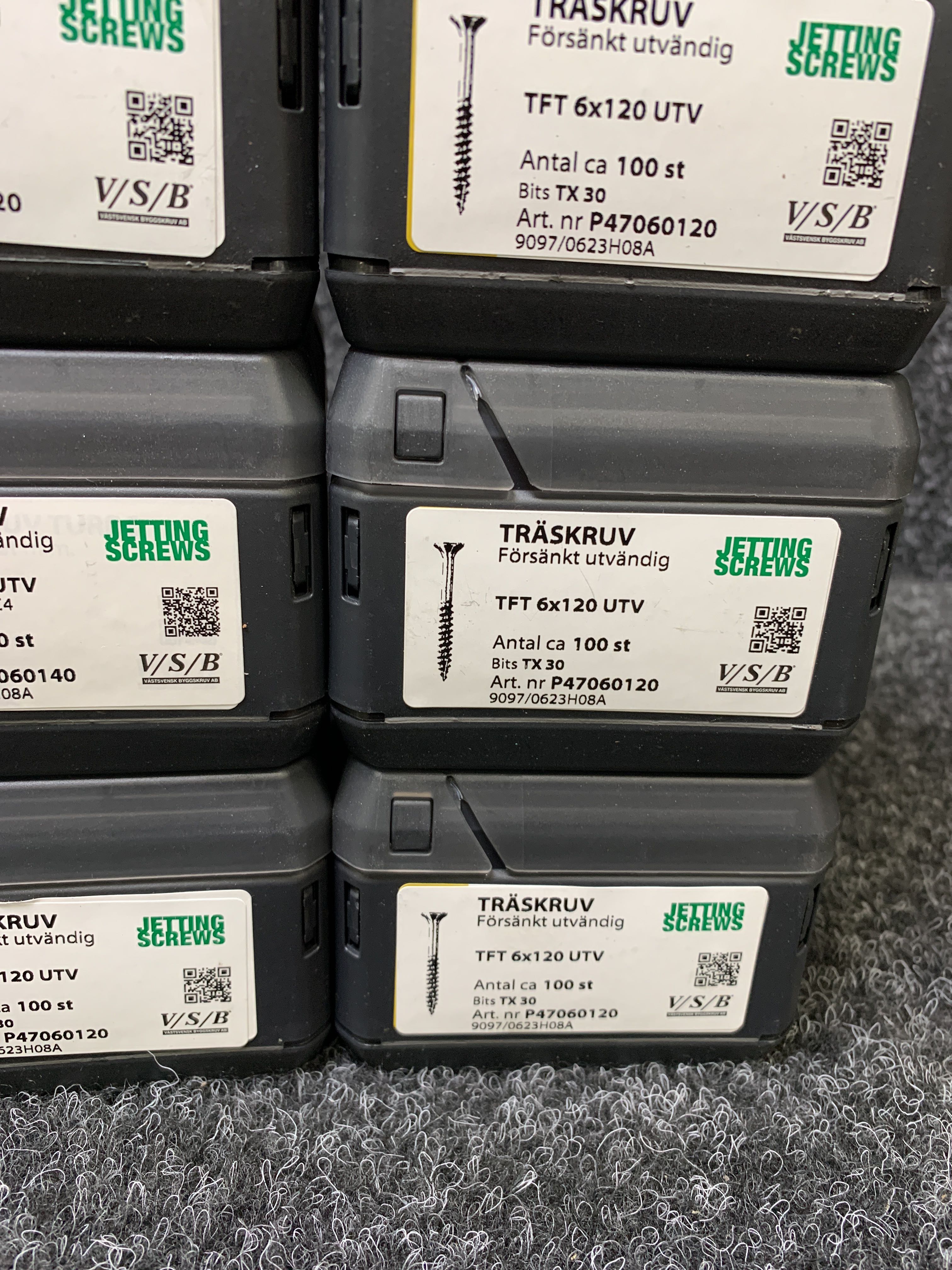 Assortment of wood screws & farm screws VSB - PS Auction - We value the ...