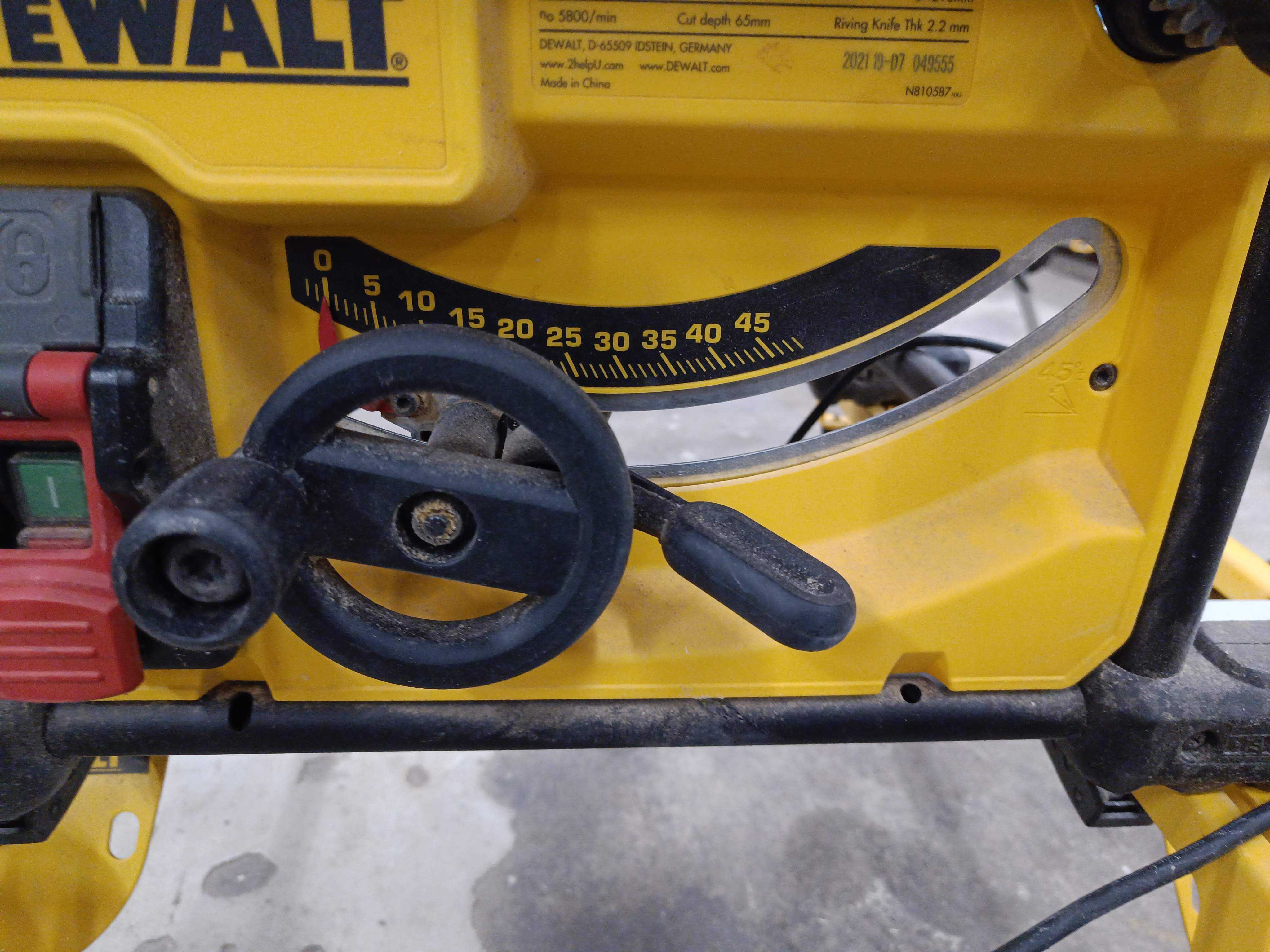 Split saw DeWalt DWE7485 - PS Auction - We value the future - Largest ...