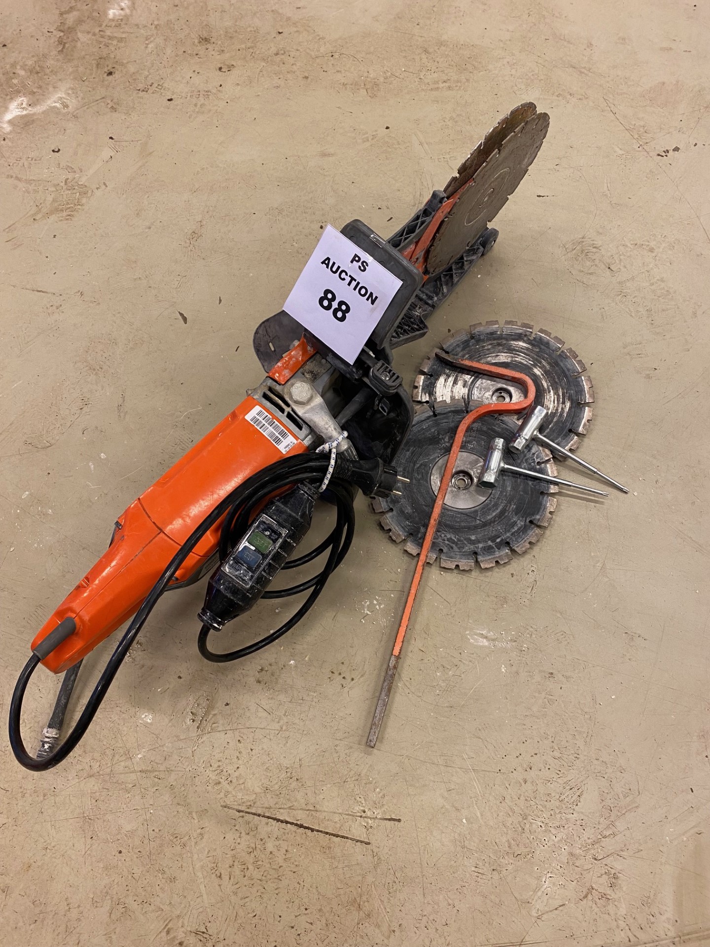 Husqvarna K 4000 Cut-n-Break - PS Auction - We value the future ...
