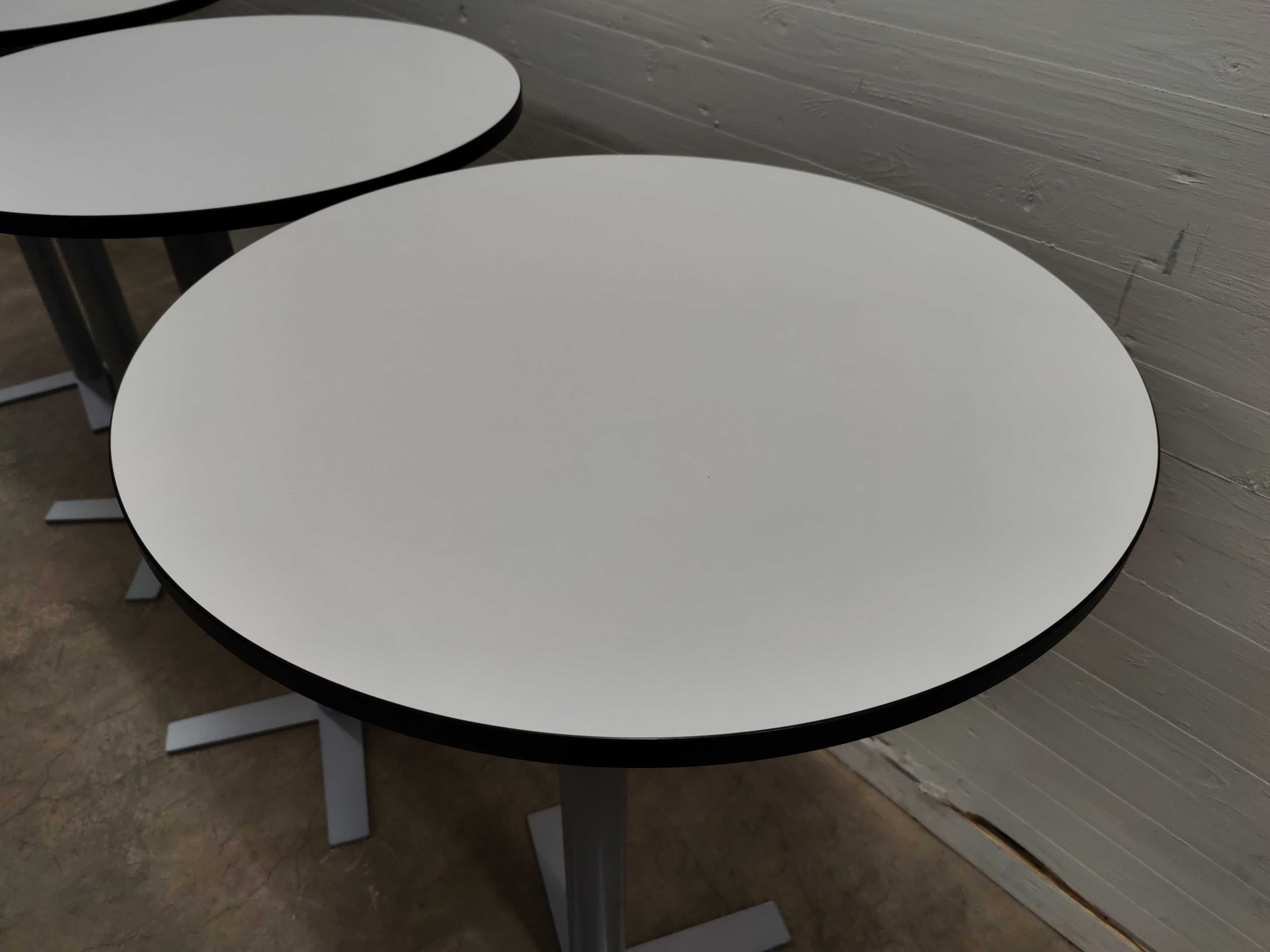 4 standing tables - PS Auction - We value the future - Largest in net ...