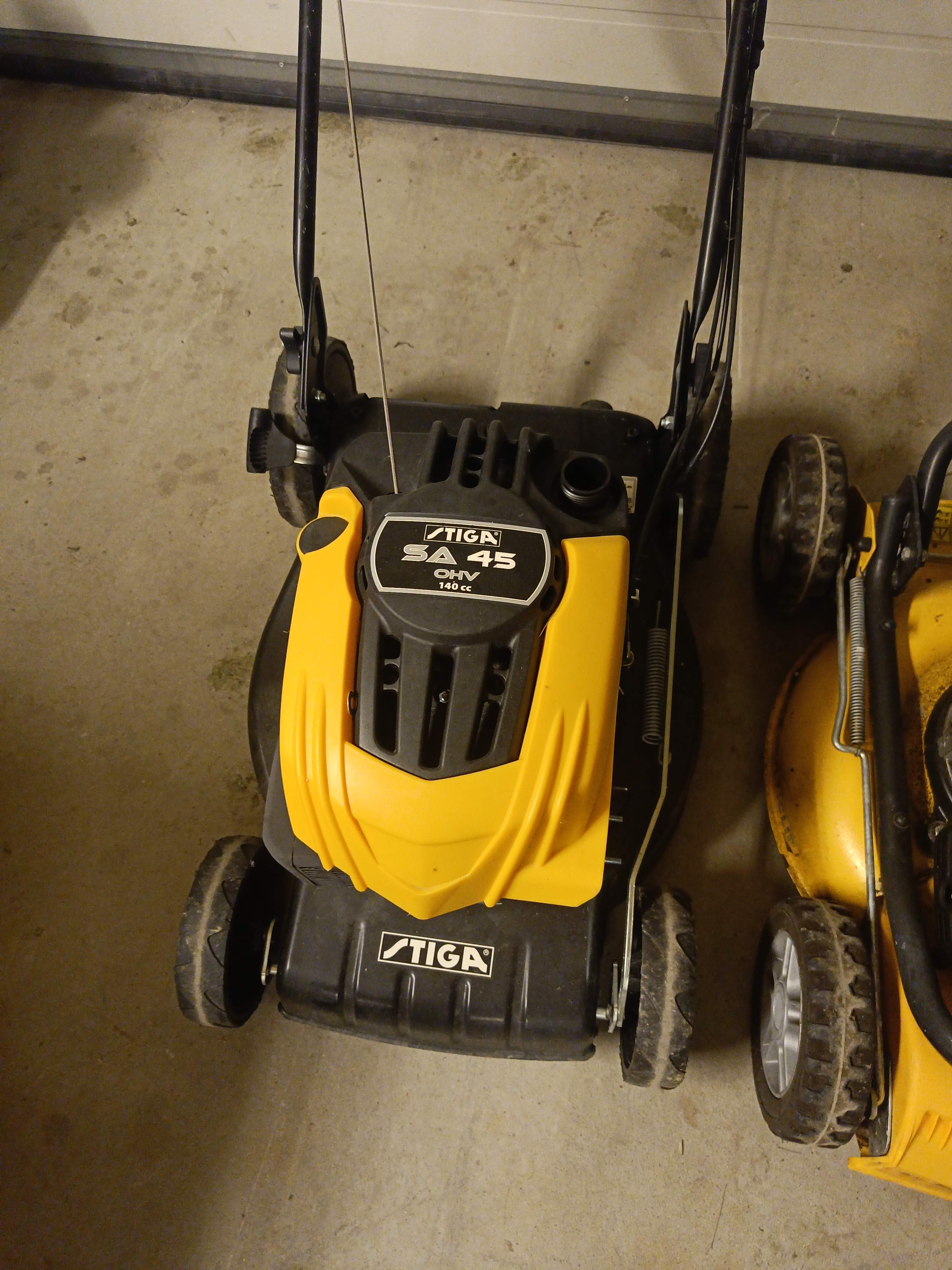 2 Stiga lawnmower rope objects - PS Auction - We value the future ...