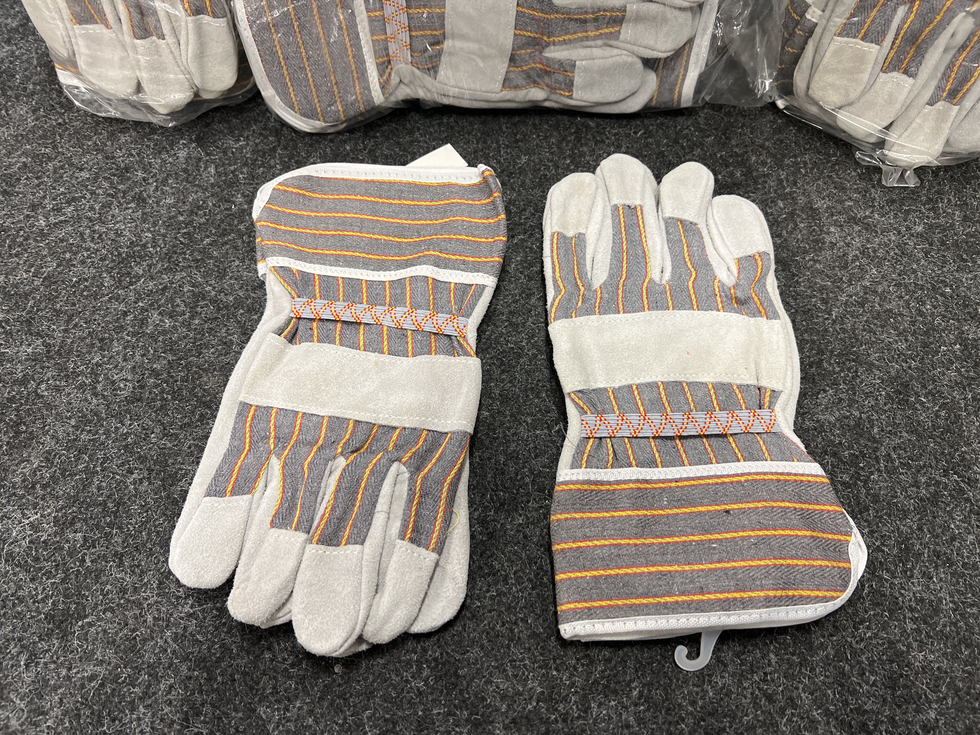 60 pcs Work gloves Prof. nut split ofdr, size 10.5 - PS Auction - We ...