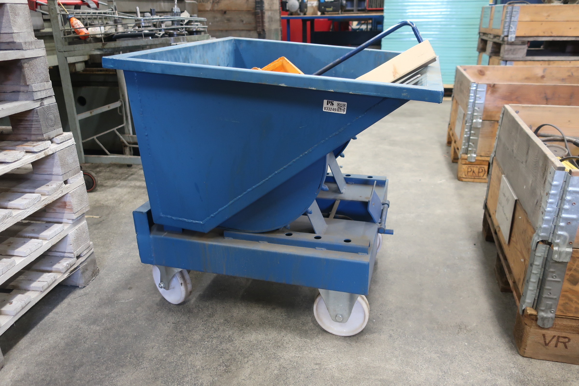 Tipping container on wheels - PS Auction - We value the future ...