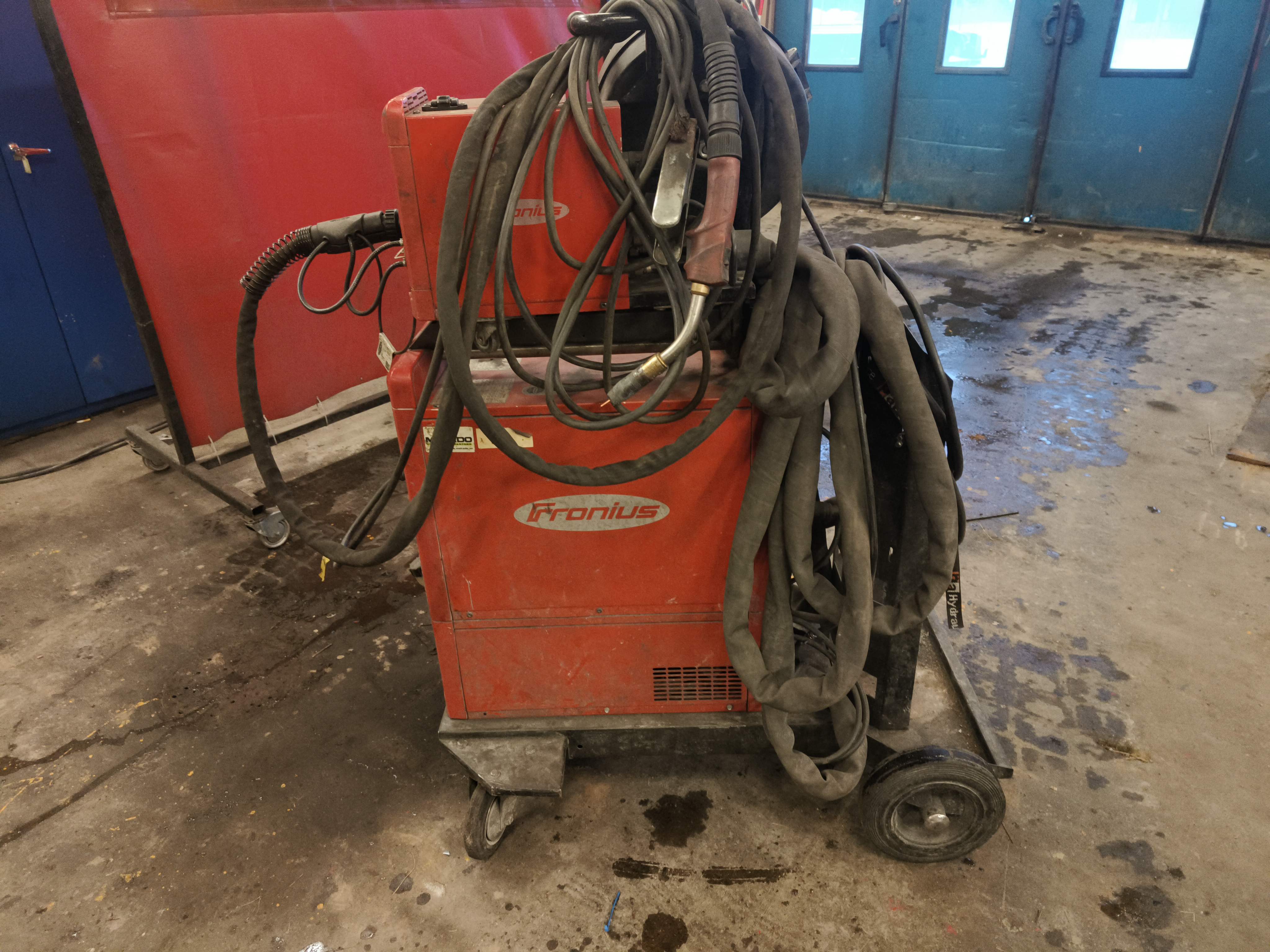 Migsvets Fronius Transpuls Synergic 4000 ink. svetsvägg - Auktioner ...