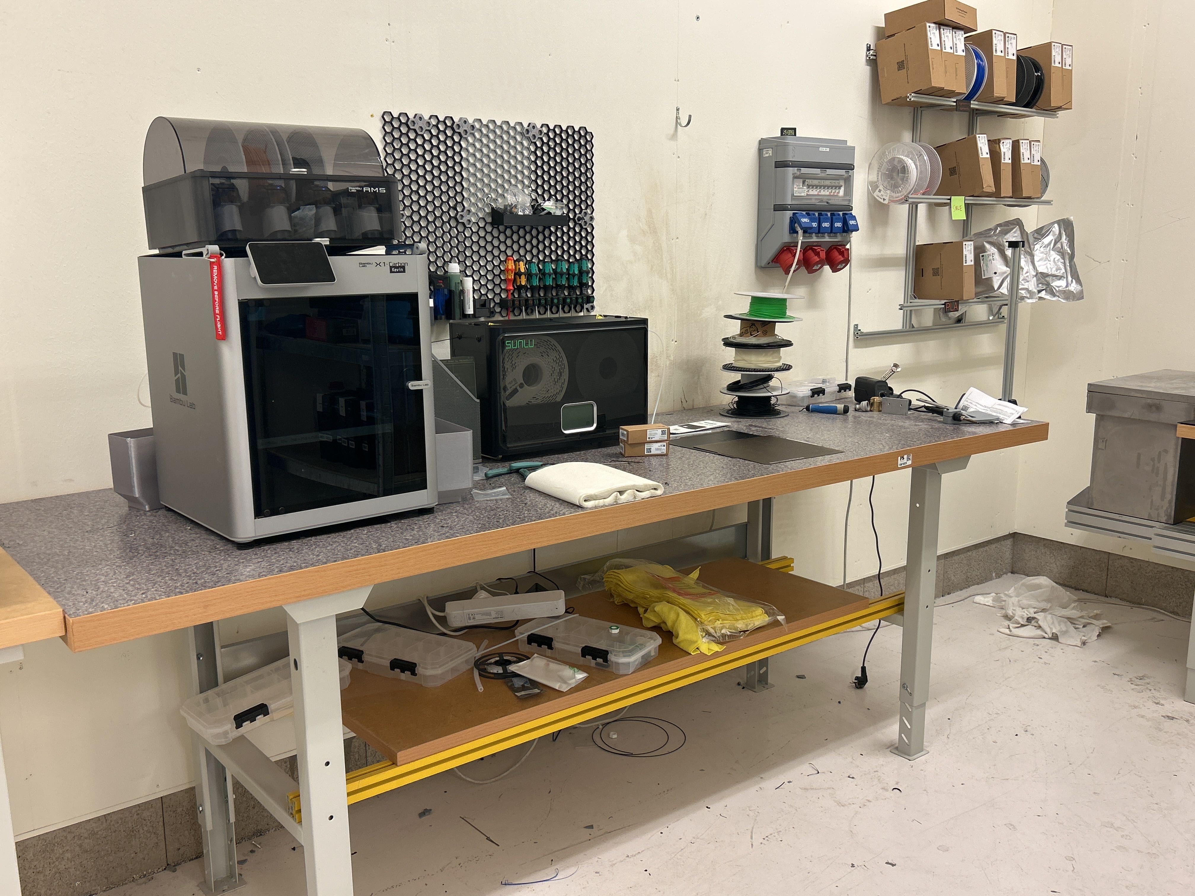 3D printer with dryer and accessories - Bambu Lab X1-Carbon - PS ...