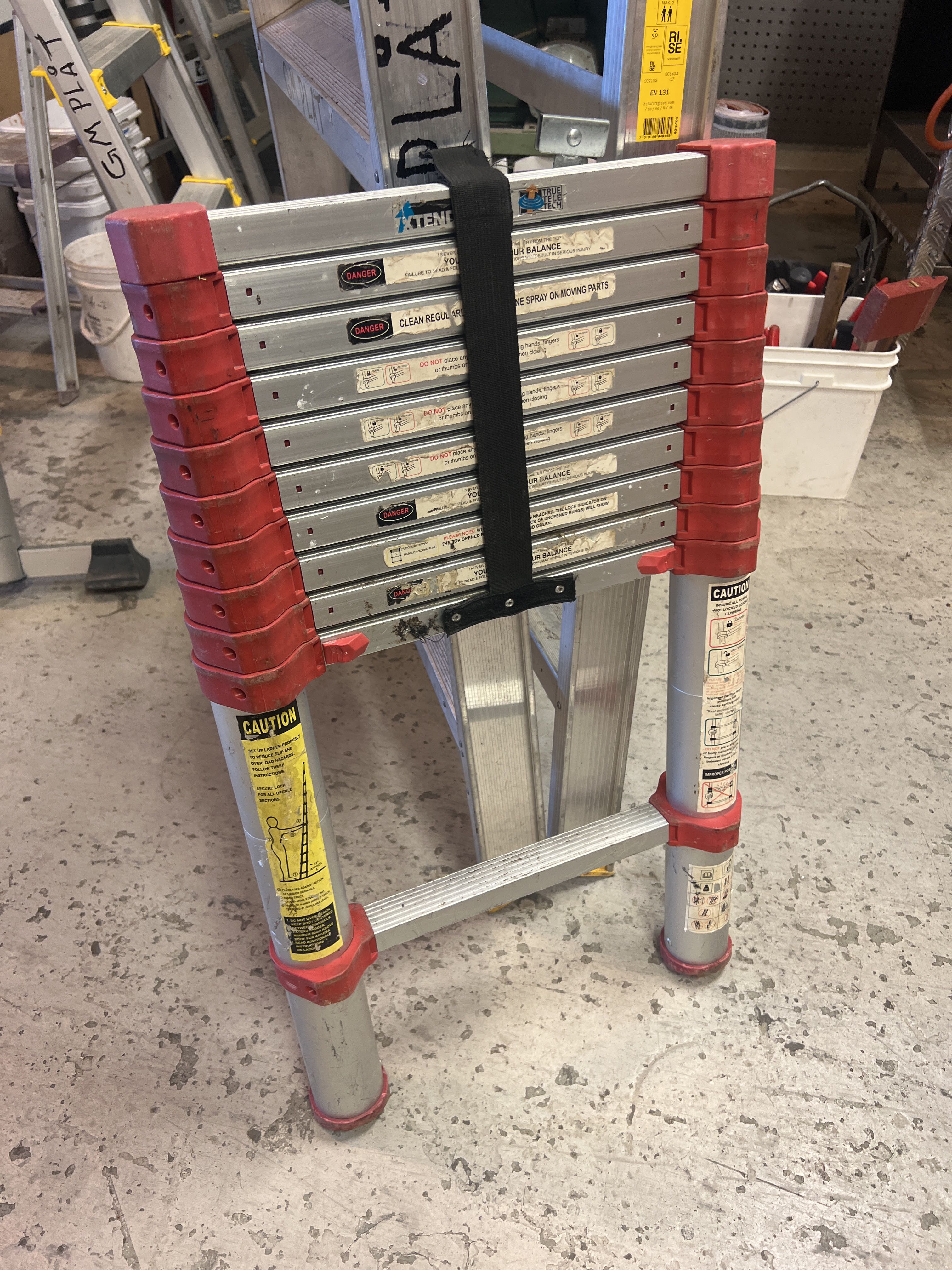 Collection of ladders and step stools - PS Auction - We value the ...
