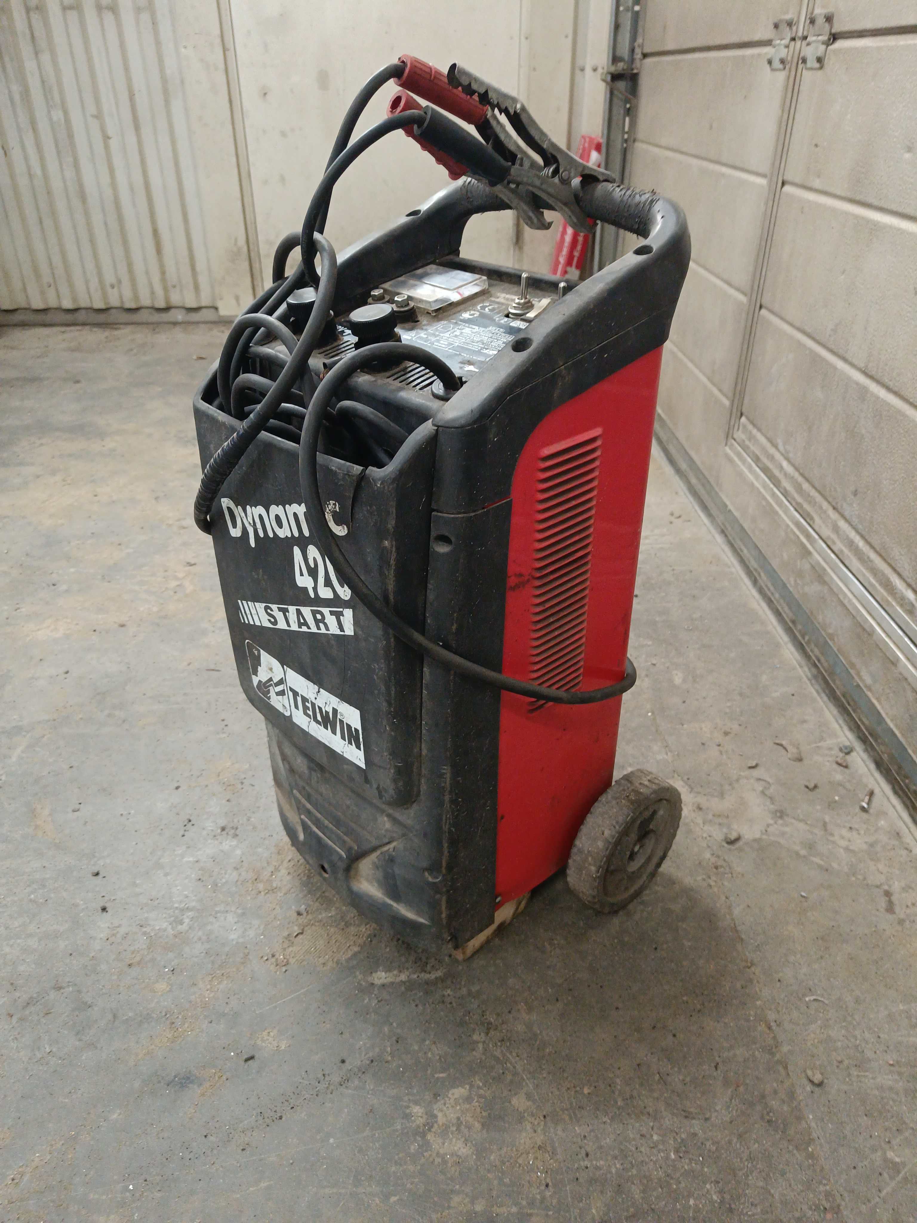 Batteriladdare Telwin Dynamic 320 - Auktioner online - Nätauktioner ...