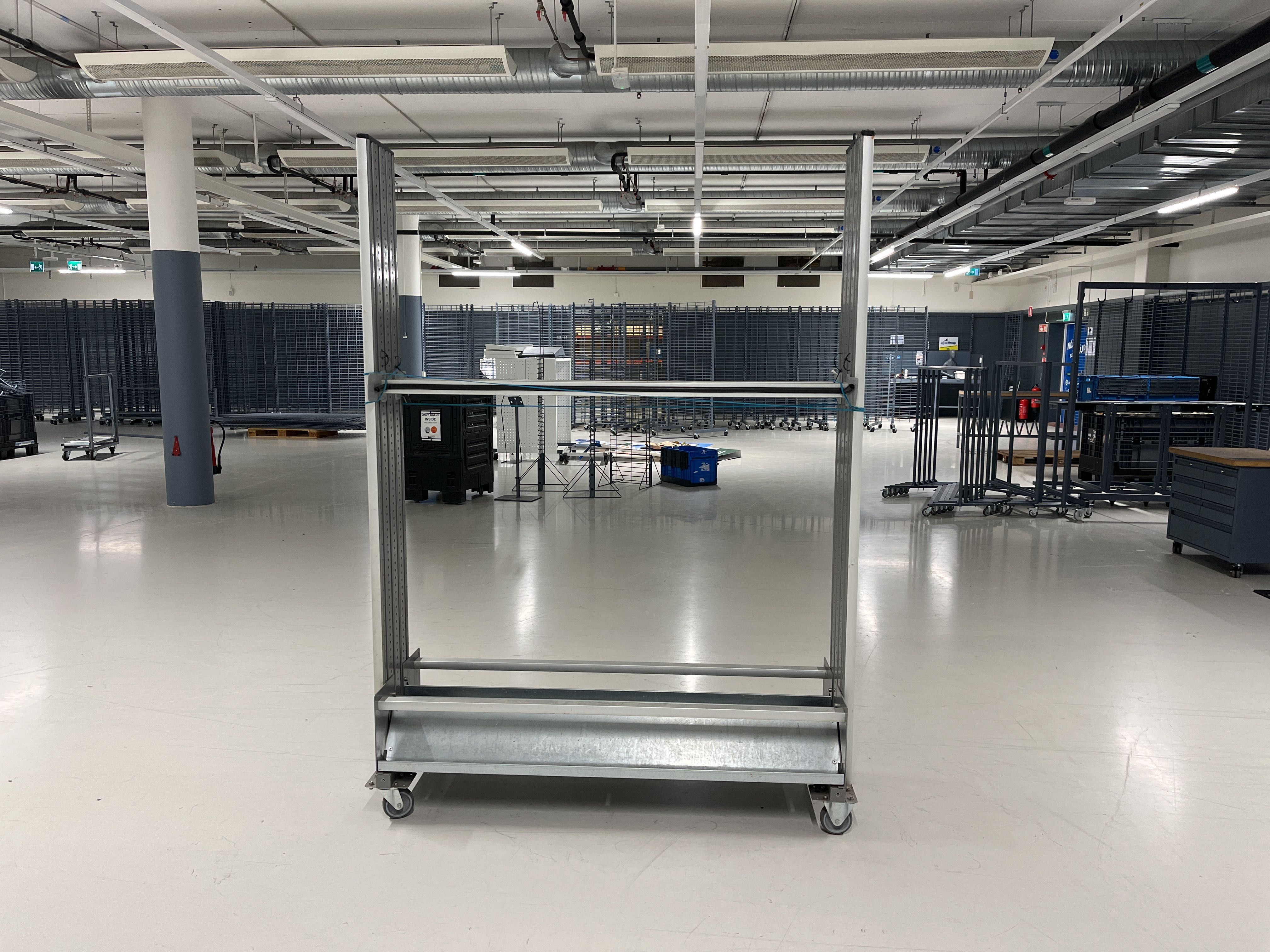 Ski rack on wheels Wintersteiger - PS Auction - We value the future ...