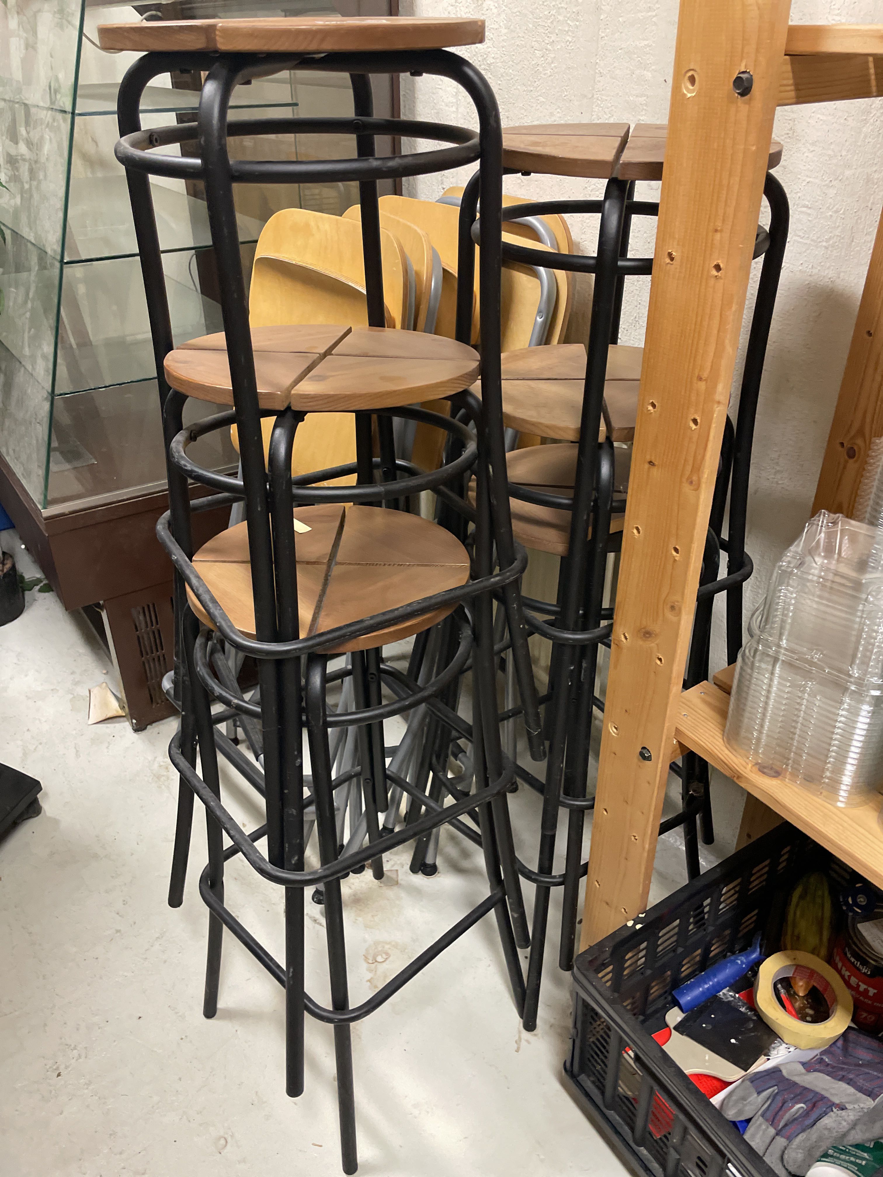 Olika Stolar/Pallar - Cirka 15st - Auktioner online - Nätauktioner ...
