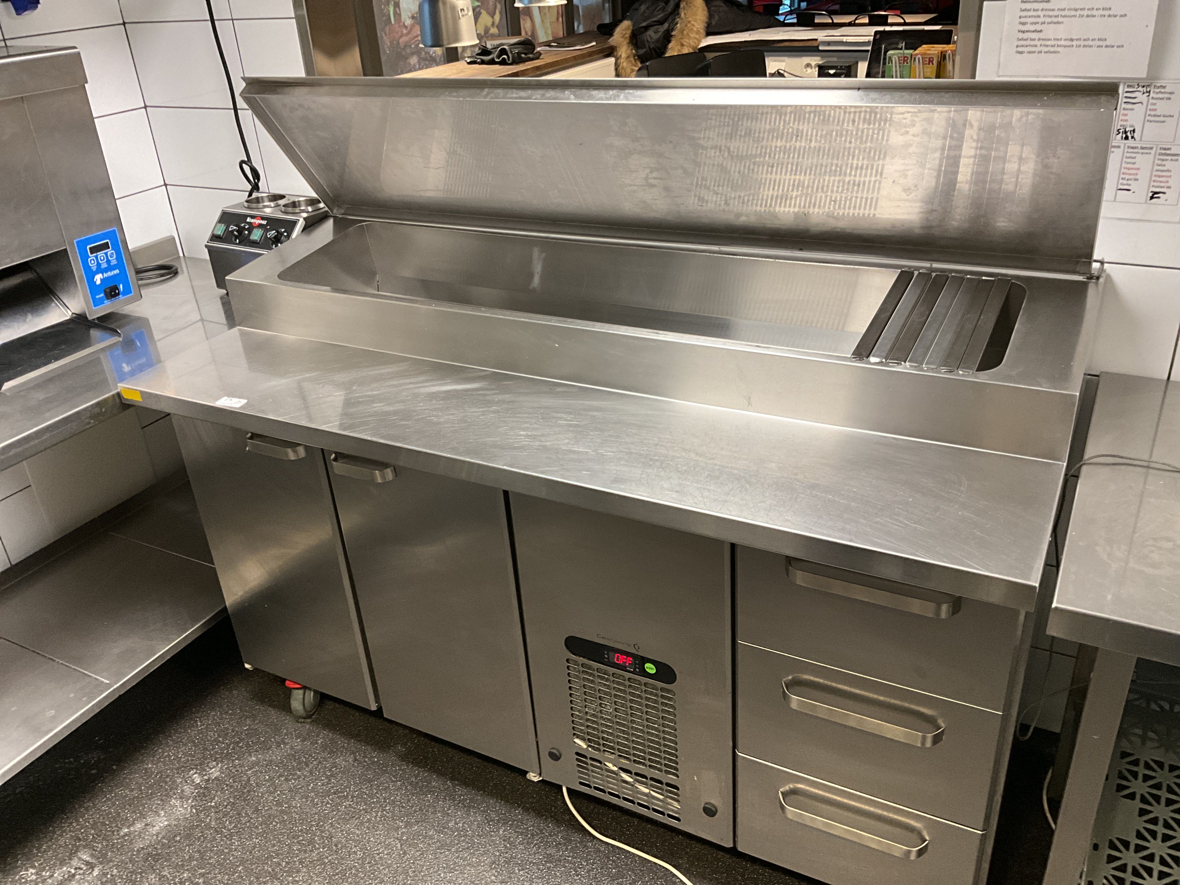 Coolpart Cooling bench with cooling channel -2021 - PS Auction - We ...