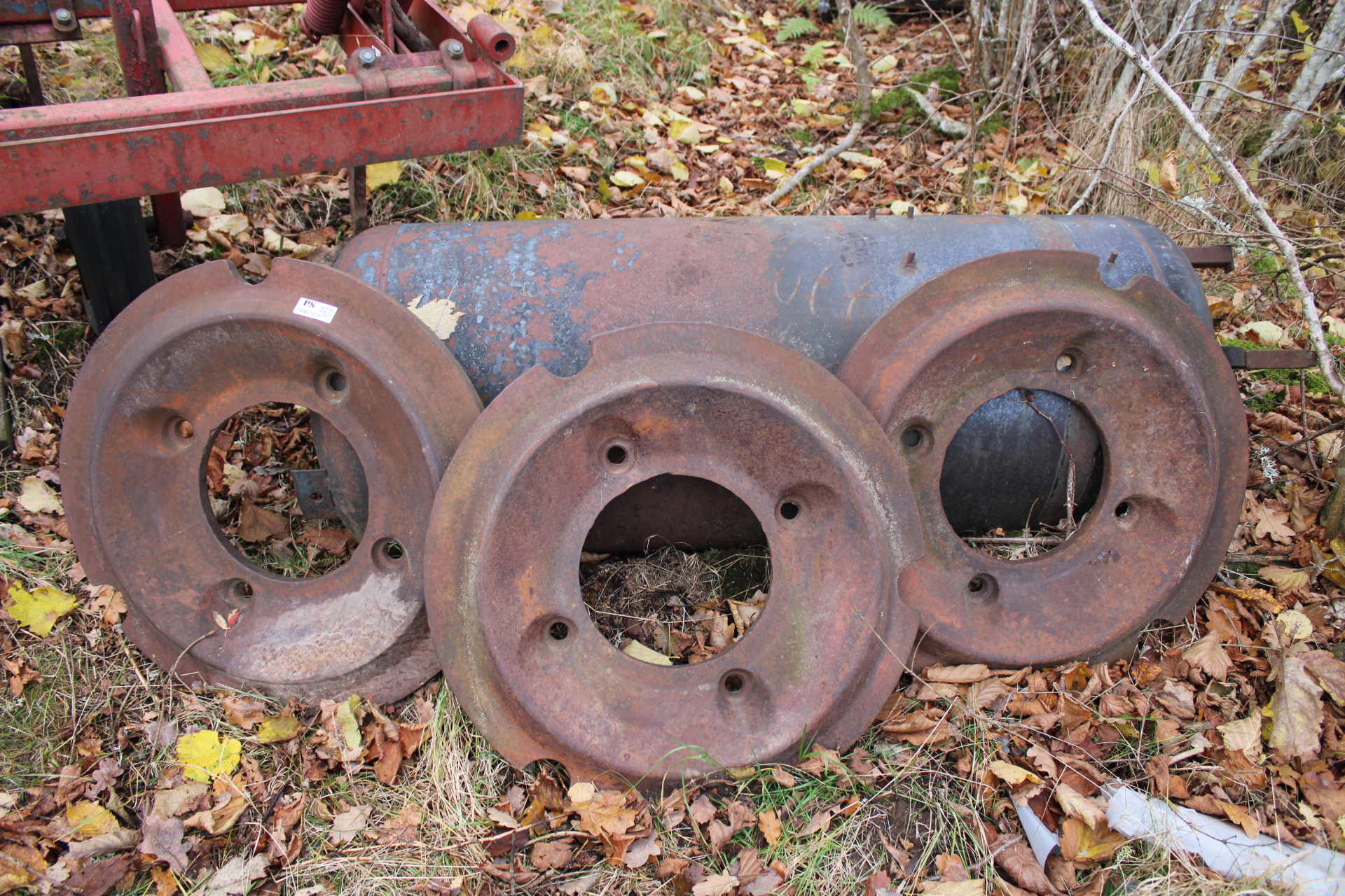 3 wheel weights for tractor. - PS Auction - We value the future ...