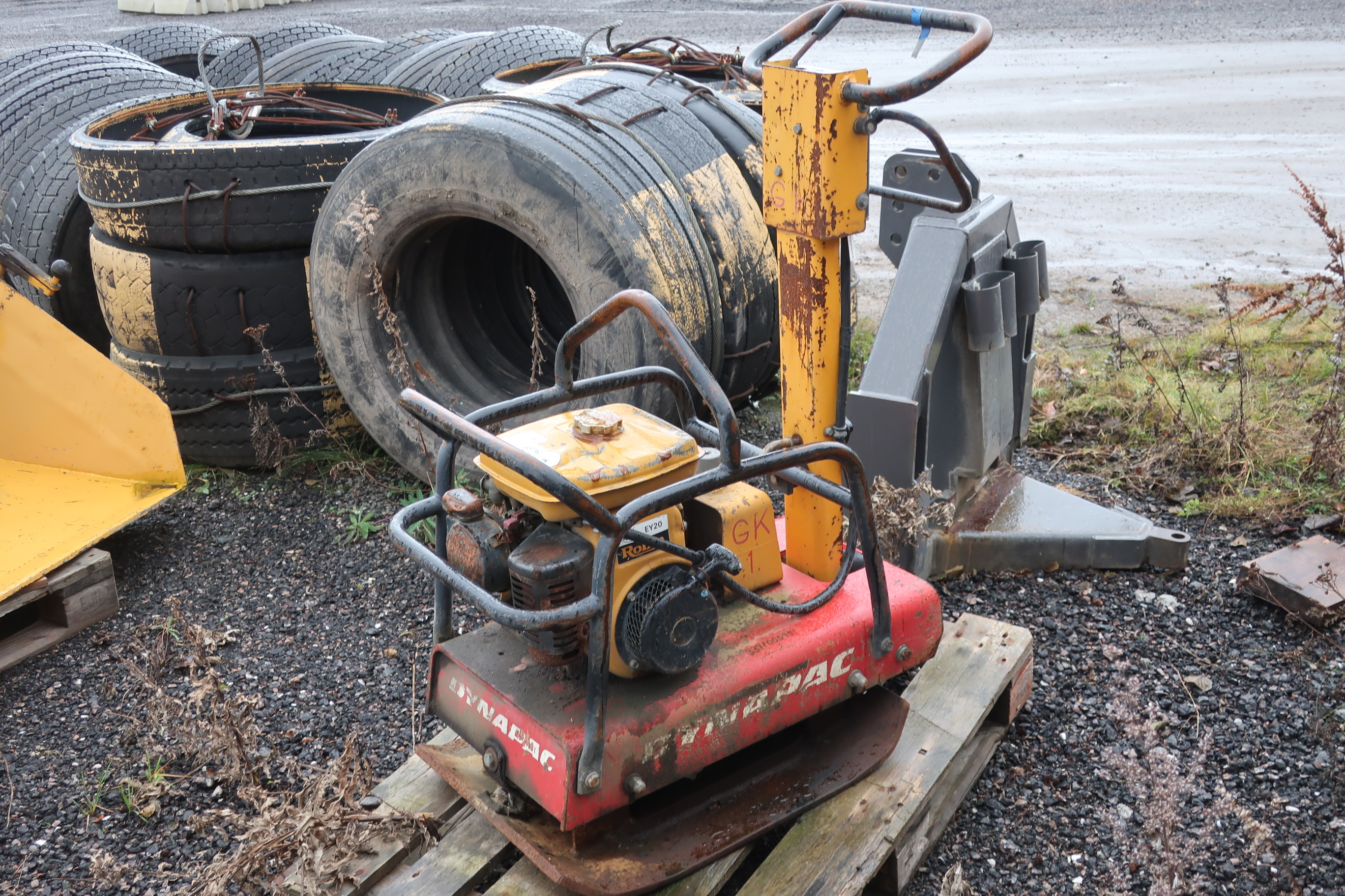 Compactor Dynapac LG 200 - PS Auction - We value the future - Largest ...