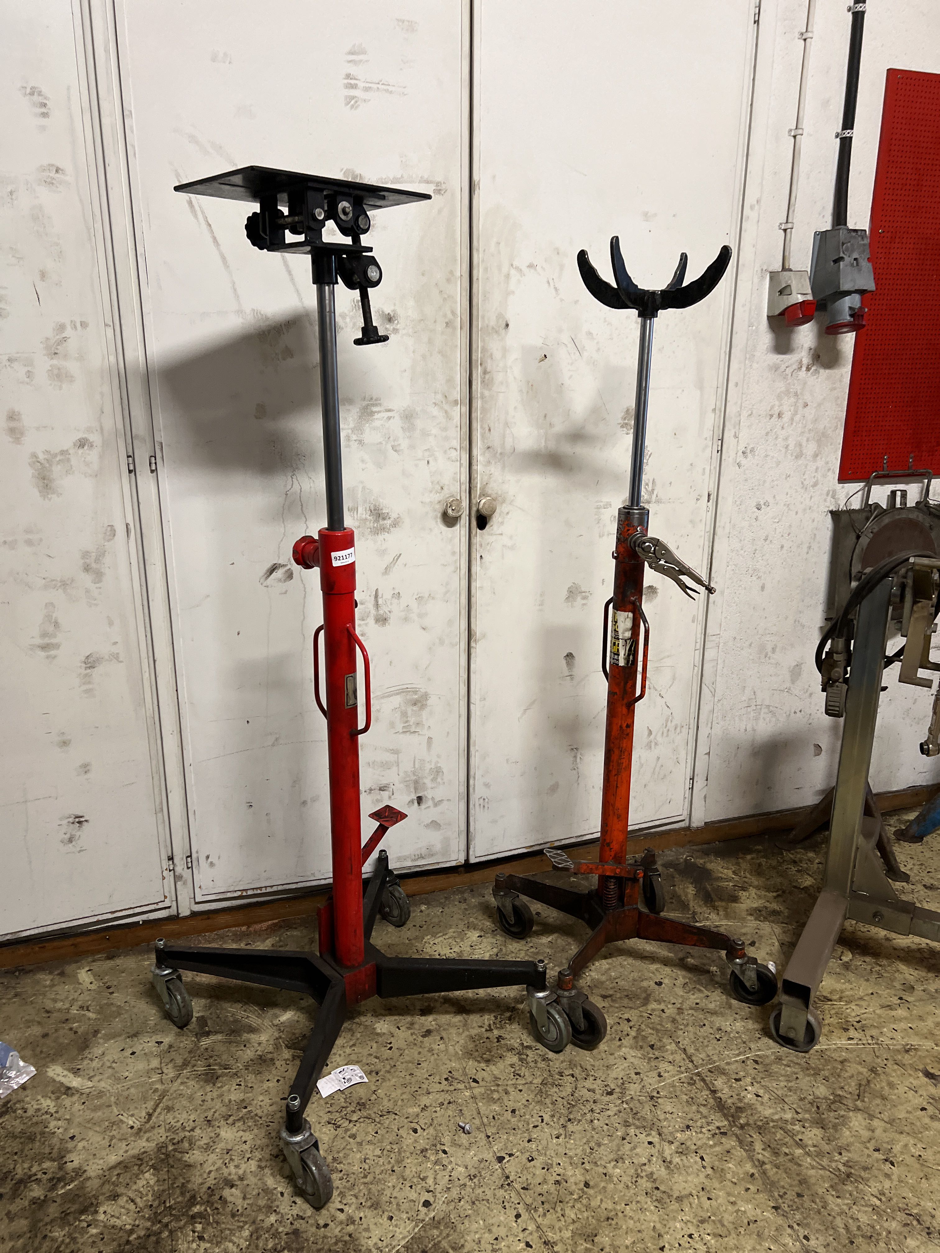 Gearbox lift, stand and jacks - PS Auction - We value the future ...