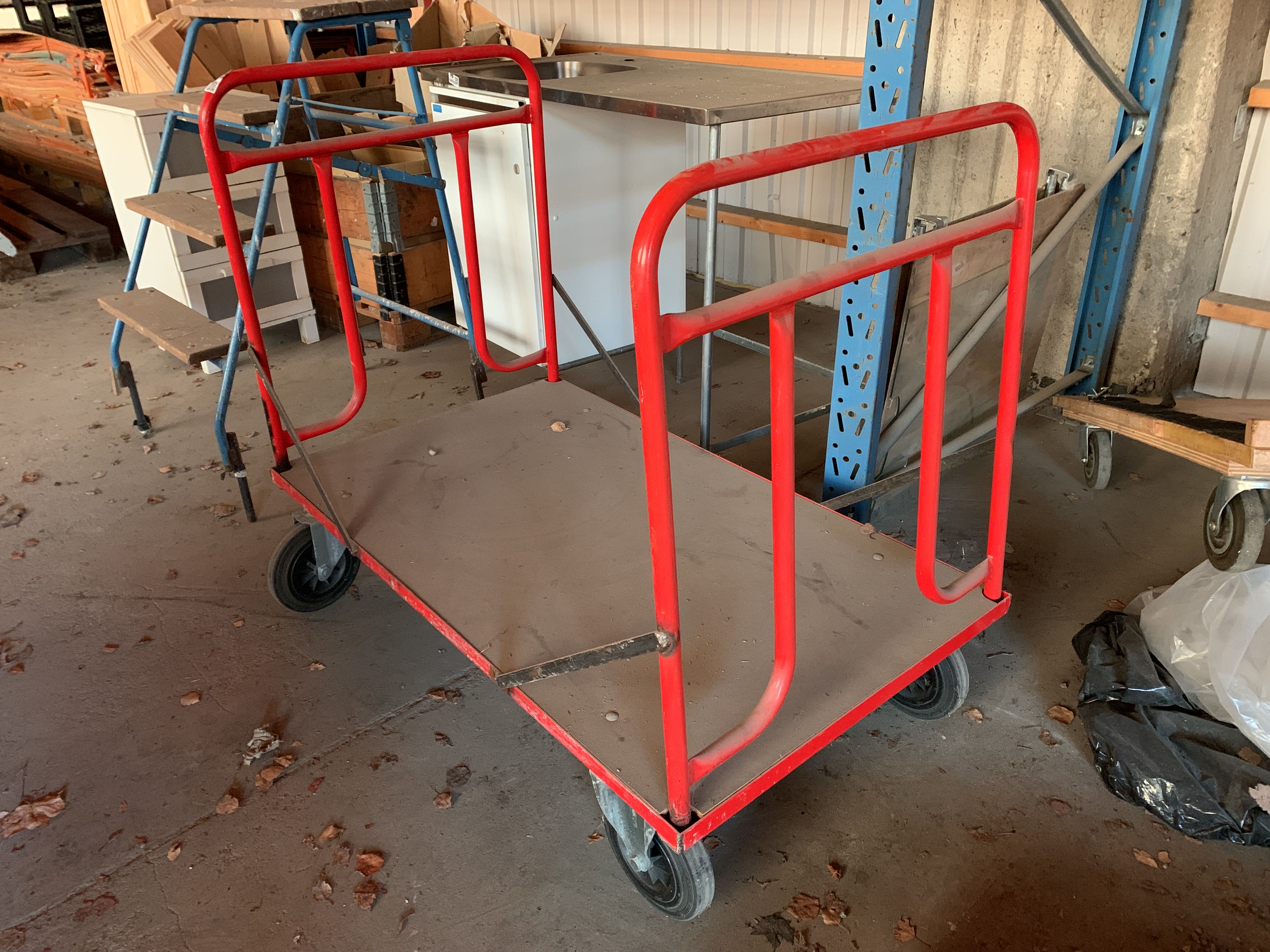 Stock trolley and step trestle - PS Auction - We value the future ...