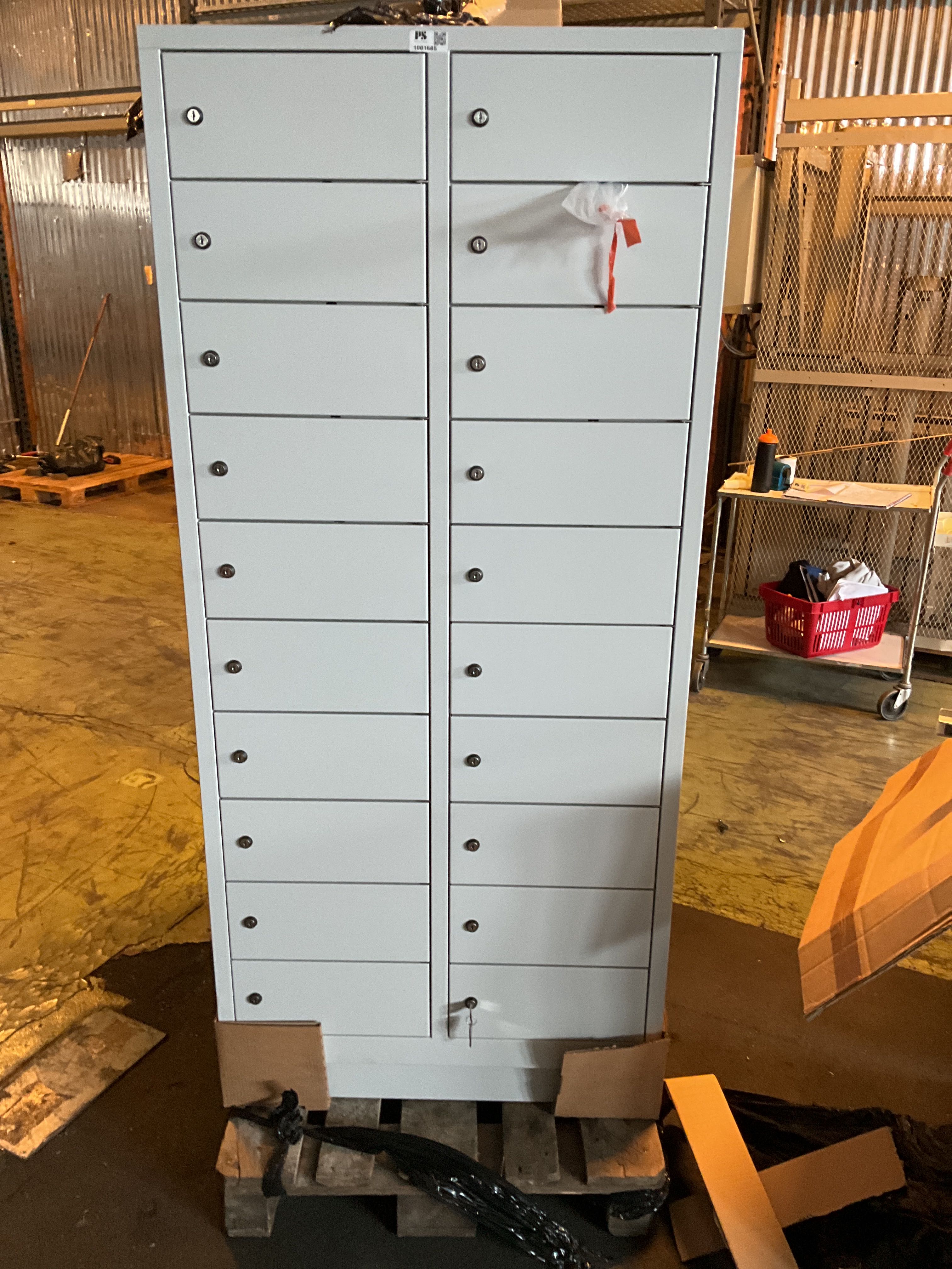 Lockable Storage Cabinets - PS Auction - We value the future - Largest ...