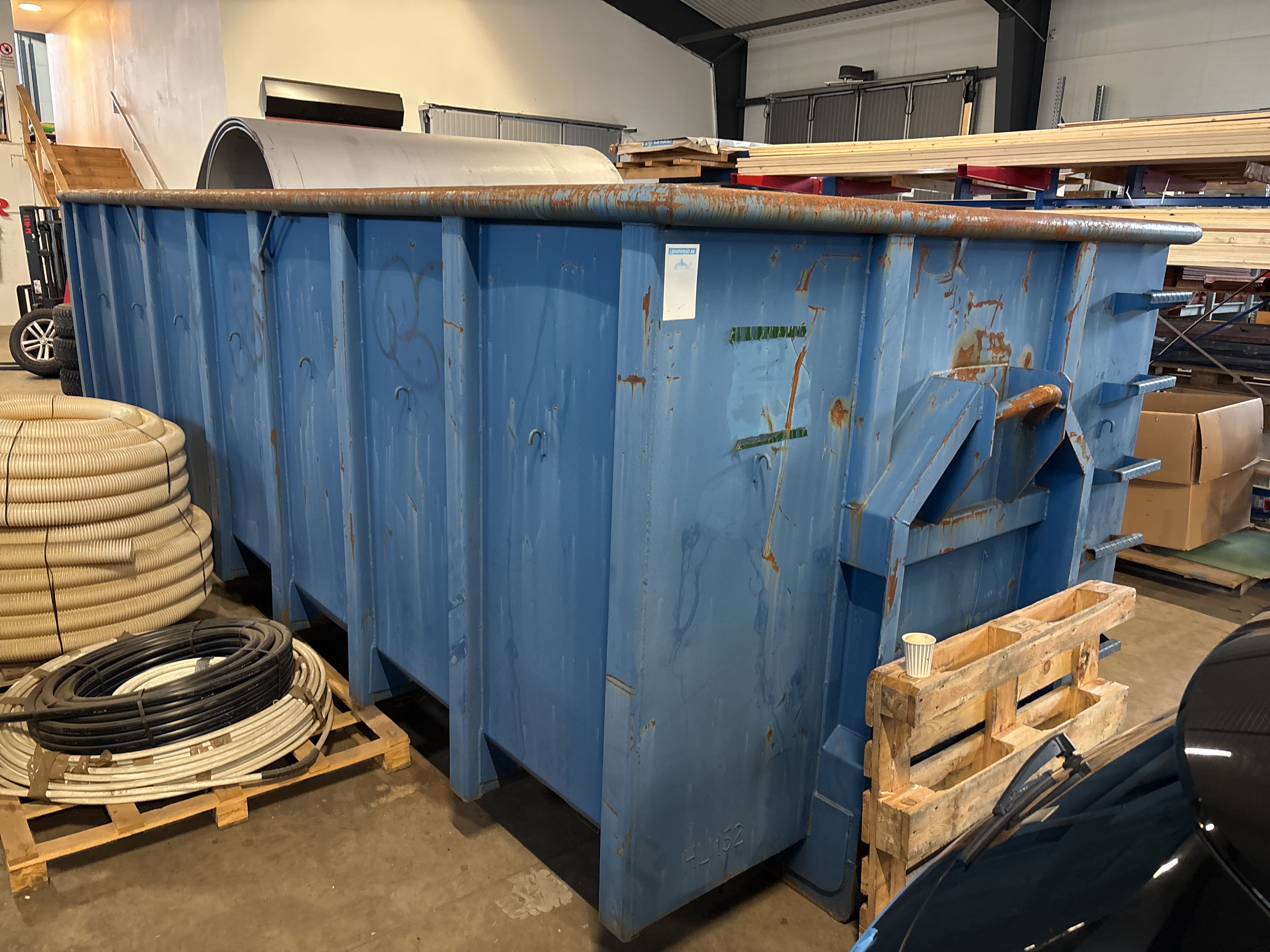 Waste container with stainless steel – approx. 11 tons - PS Auction ...