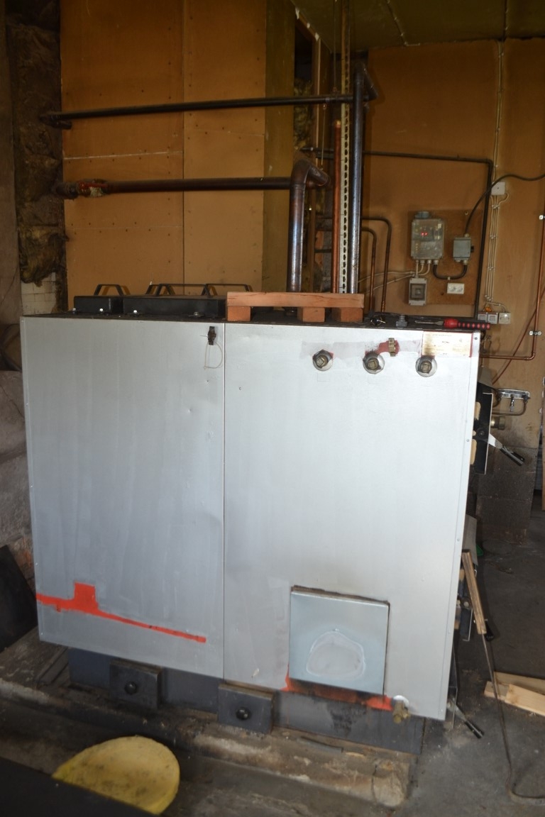 Flis/Vedpanna inkl, ackumulatortank - Auktioner online - Nätauktioner ...