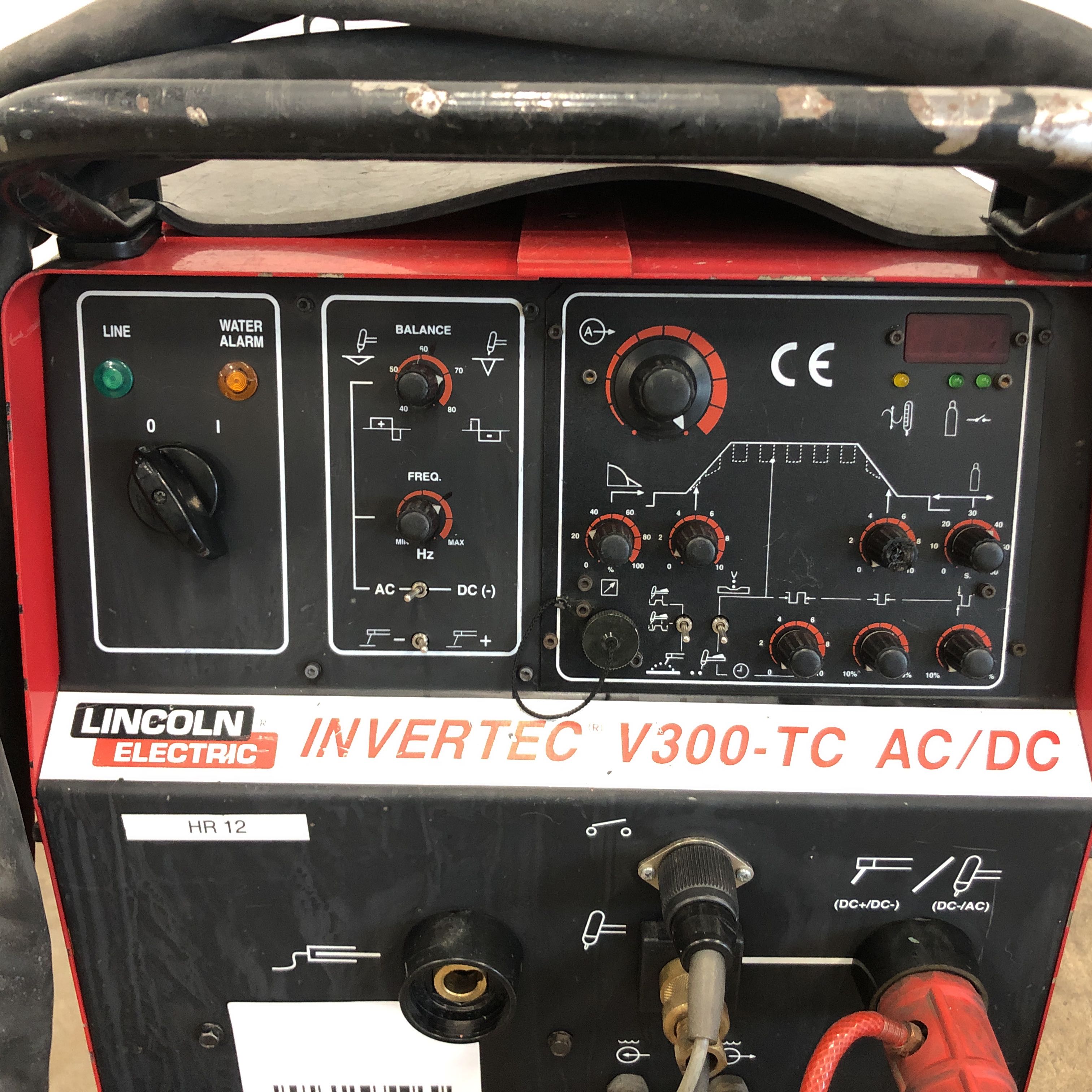 Tig welding machine Lincoln Invertec V300-TC AC / DC - PS Auction - We ...