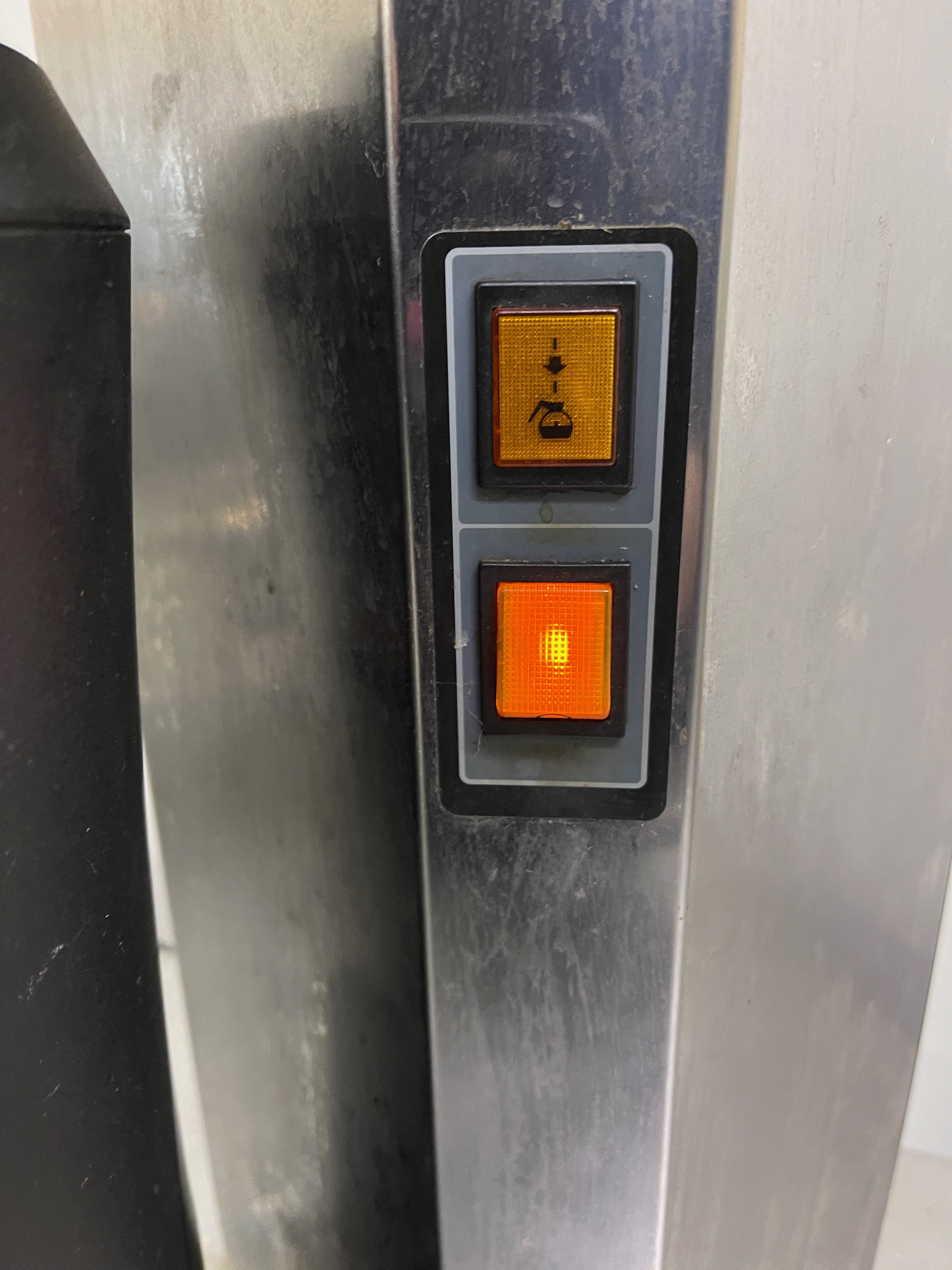 Coffee Queen Mega Gold A - PS Auction - We value the future - Largest ...