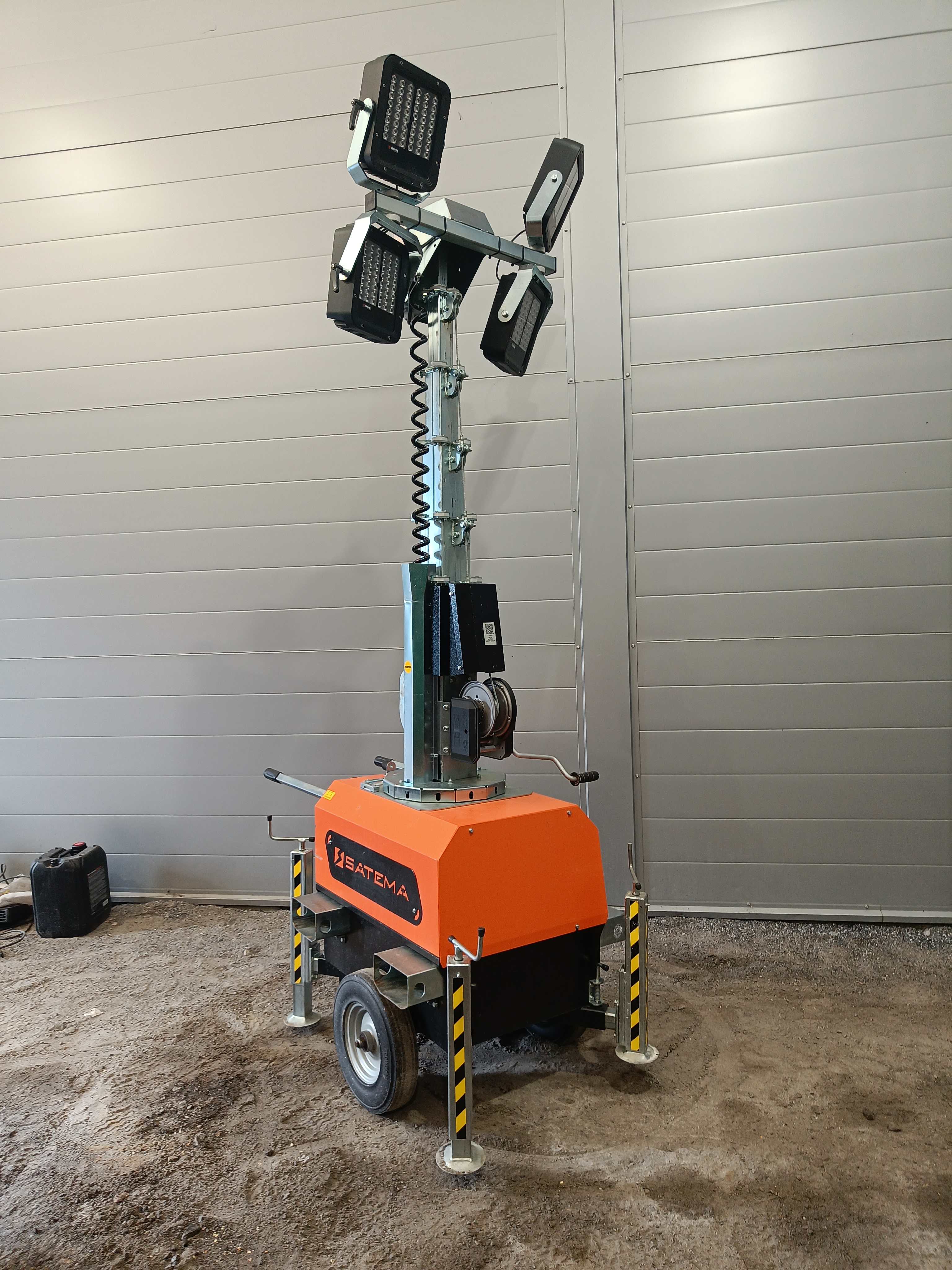 Lighting mast Satema X-Chain -2021 - PS Auction - We value the future ...