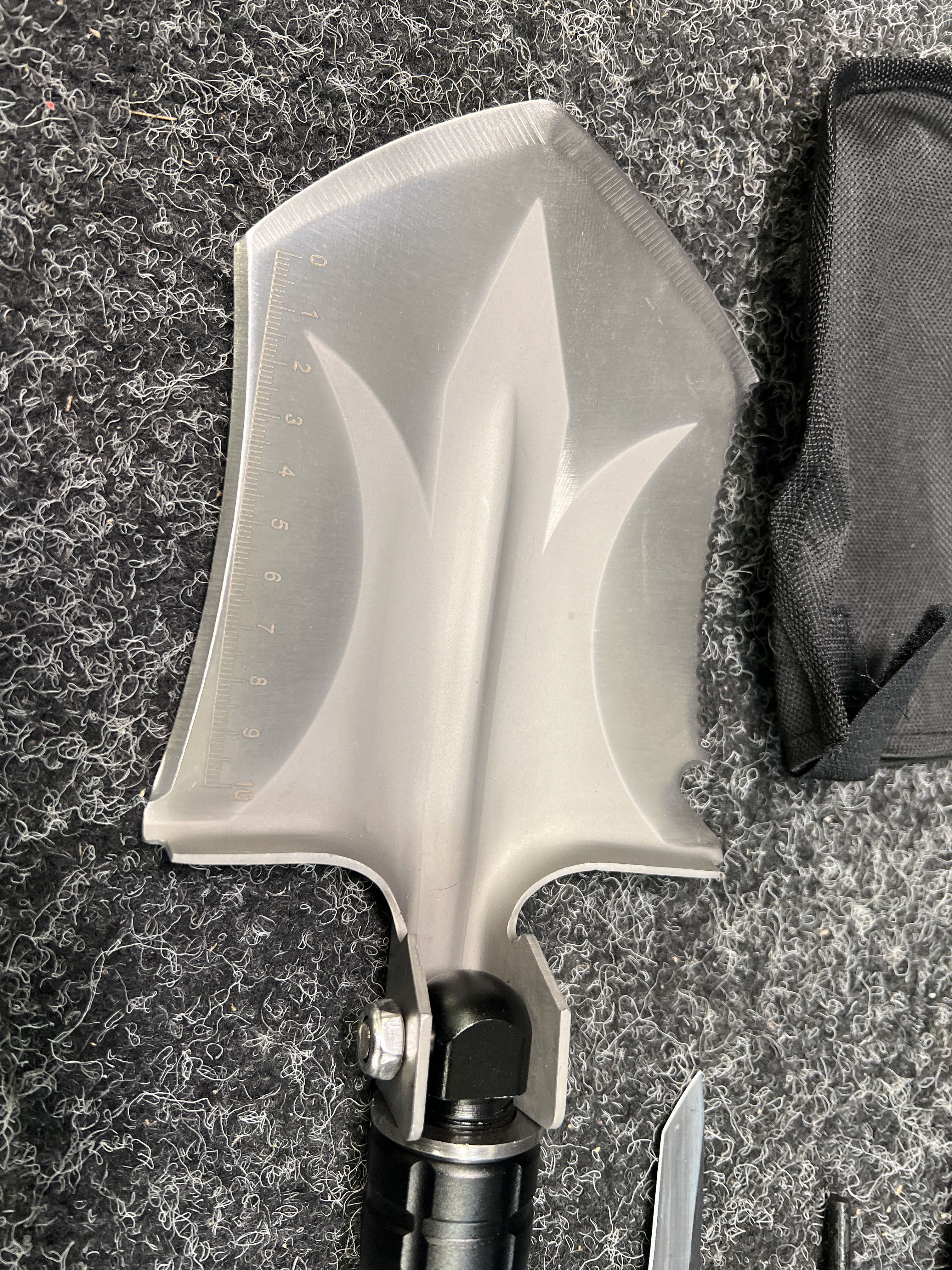 12 pcs Folding Spade Kit - PS Auction - We value the future - Largest ...