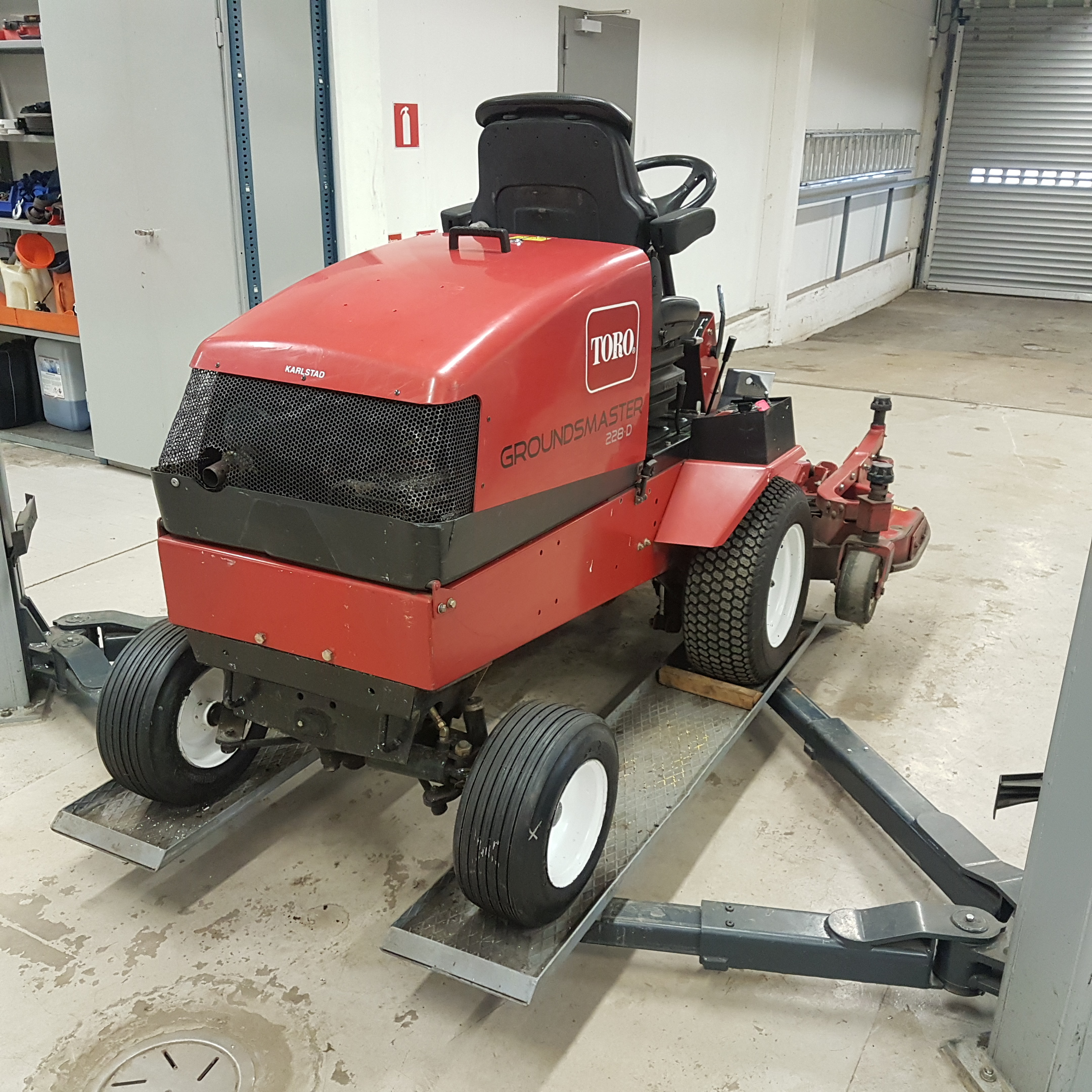 Toro Groundsmaster 228D - PS Auction - We value the future - Largest in ...