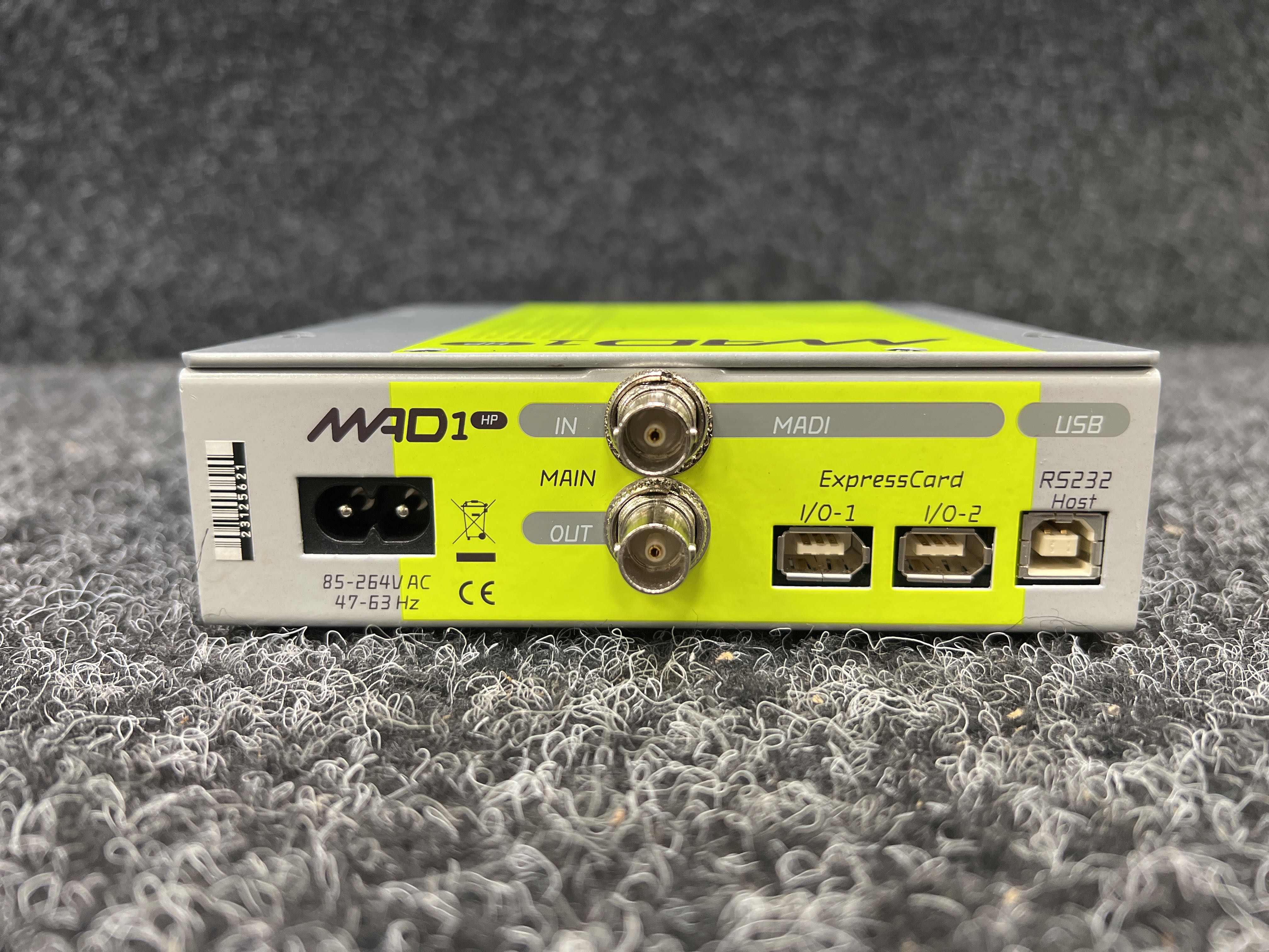 MAYAH MADI 1 HP Headphone Selector Engine - Auktioner online ...