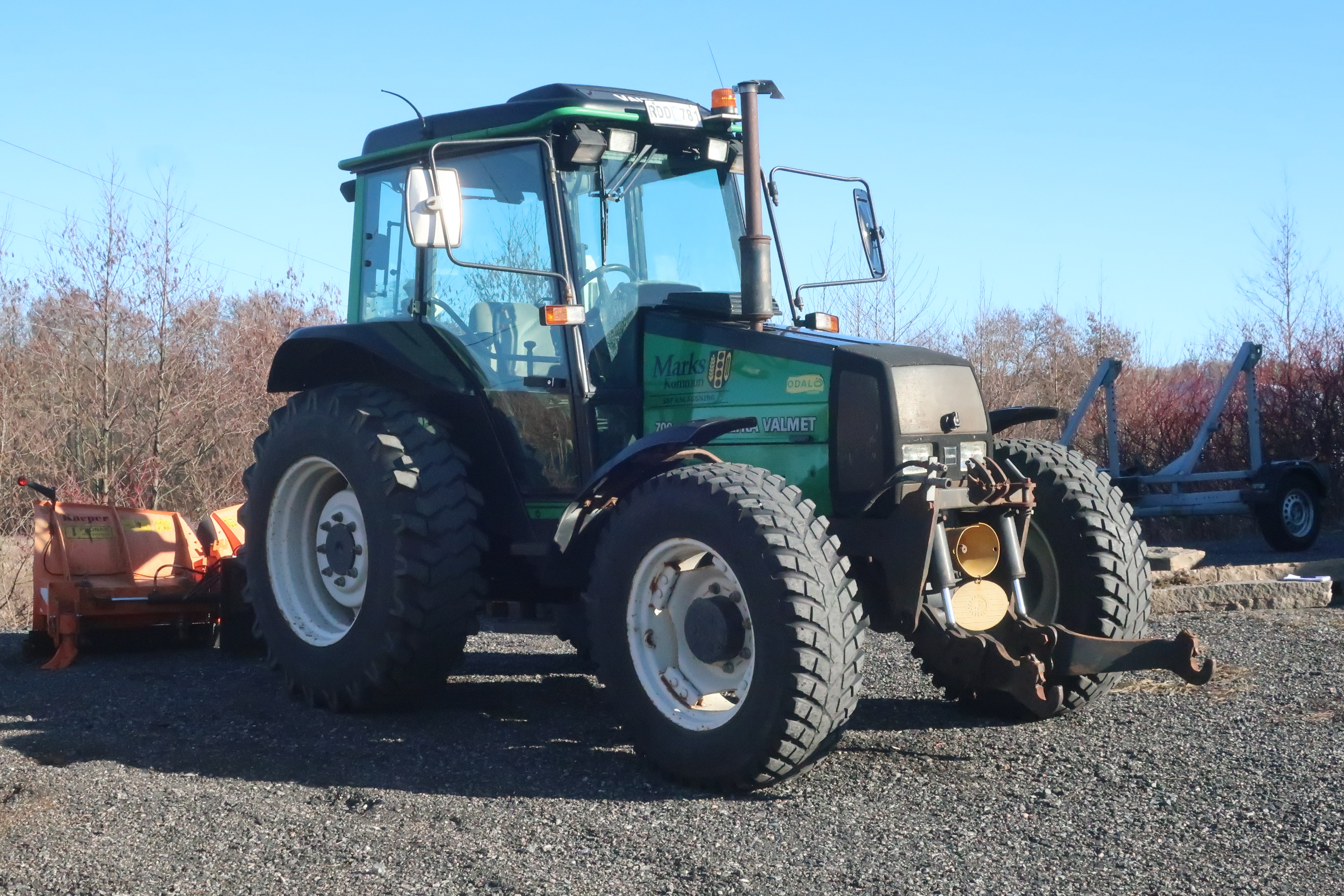Tractor Valtra Valmet 700 -00 - PS Auction - We value the future ...