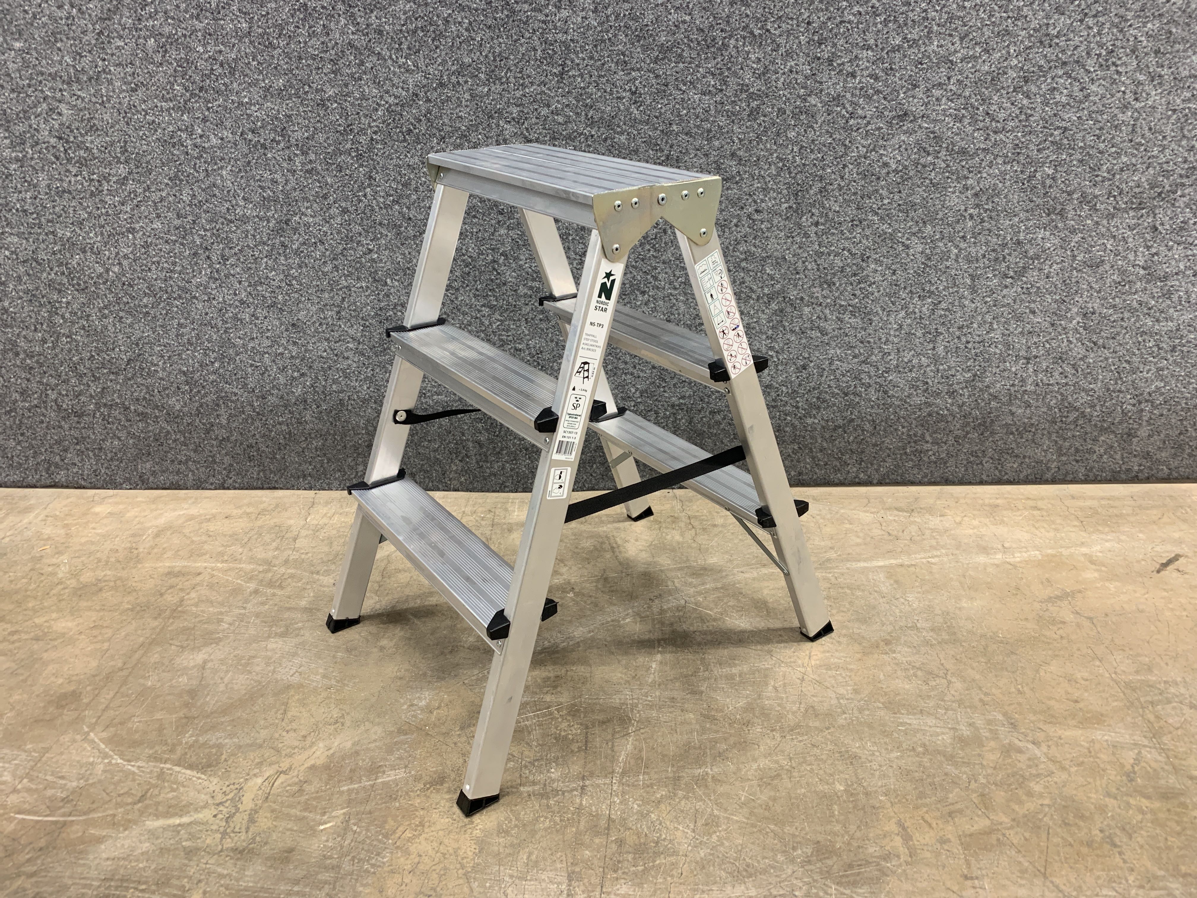 Trappall Nordic Star NS-TP3 3-steg - Auktioner online - Nätauktioner & Konkursauktioner | PS Auction