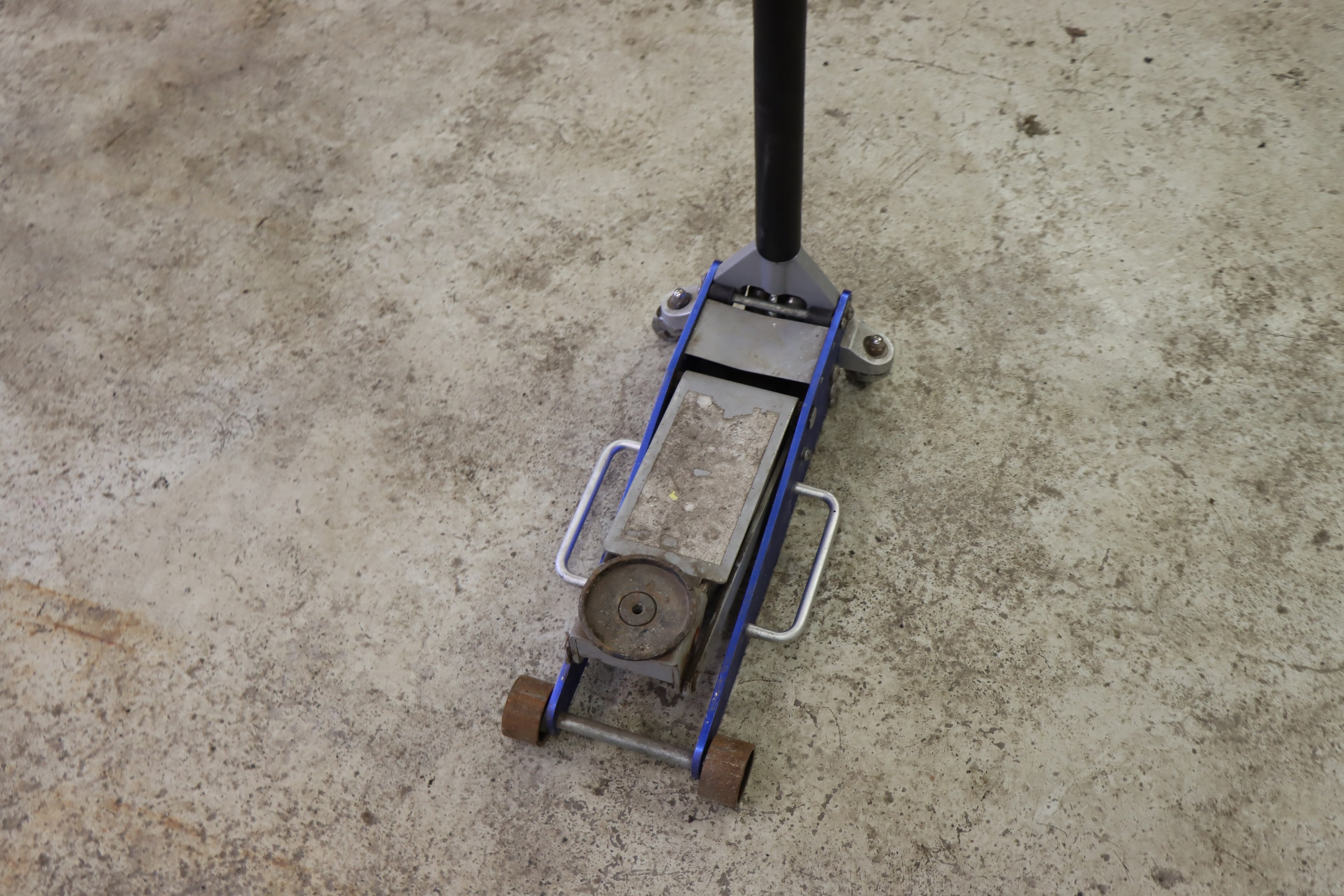 Workshop jack - PS Auction - We value the future - Largest in net auctions