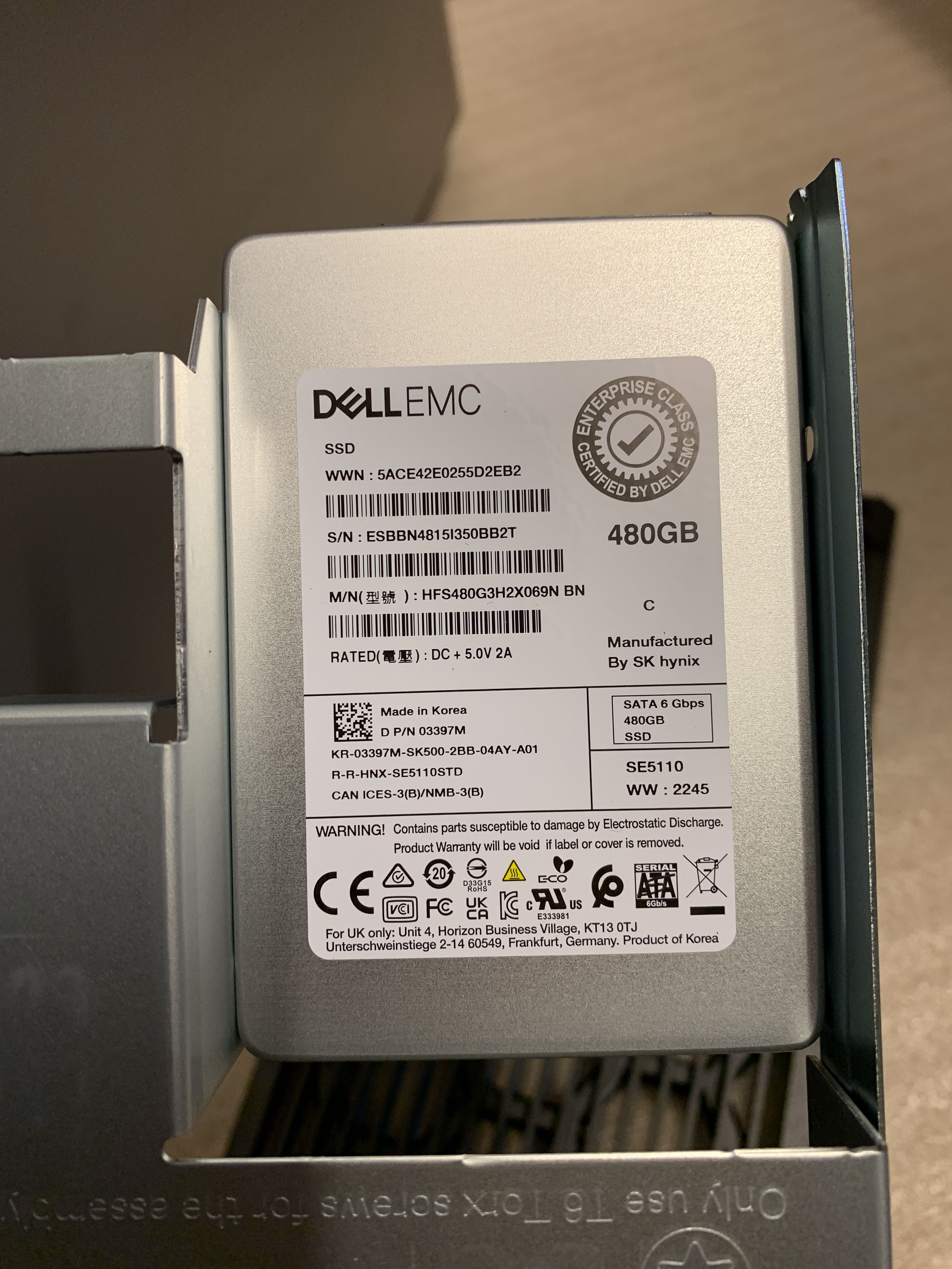 Serverdator Dell EMC PowerEdge T350 32GB RAM + 4x480GB SSD + 1x600W PSU ...