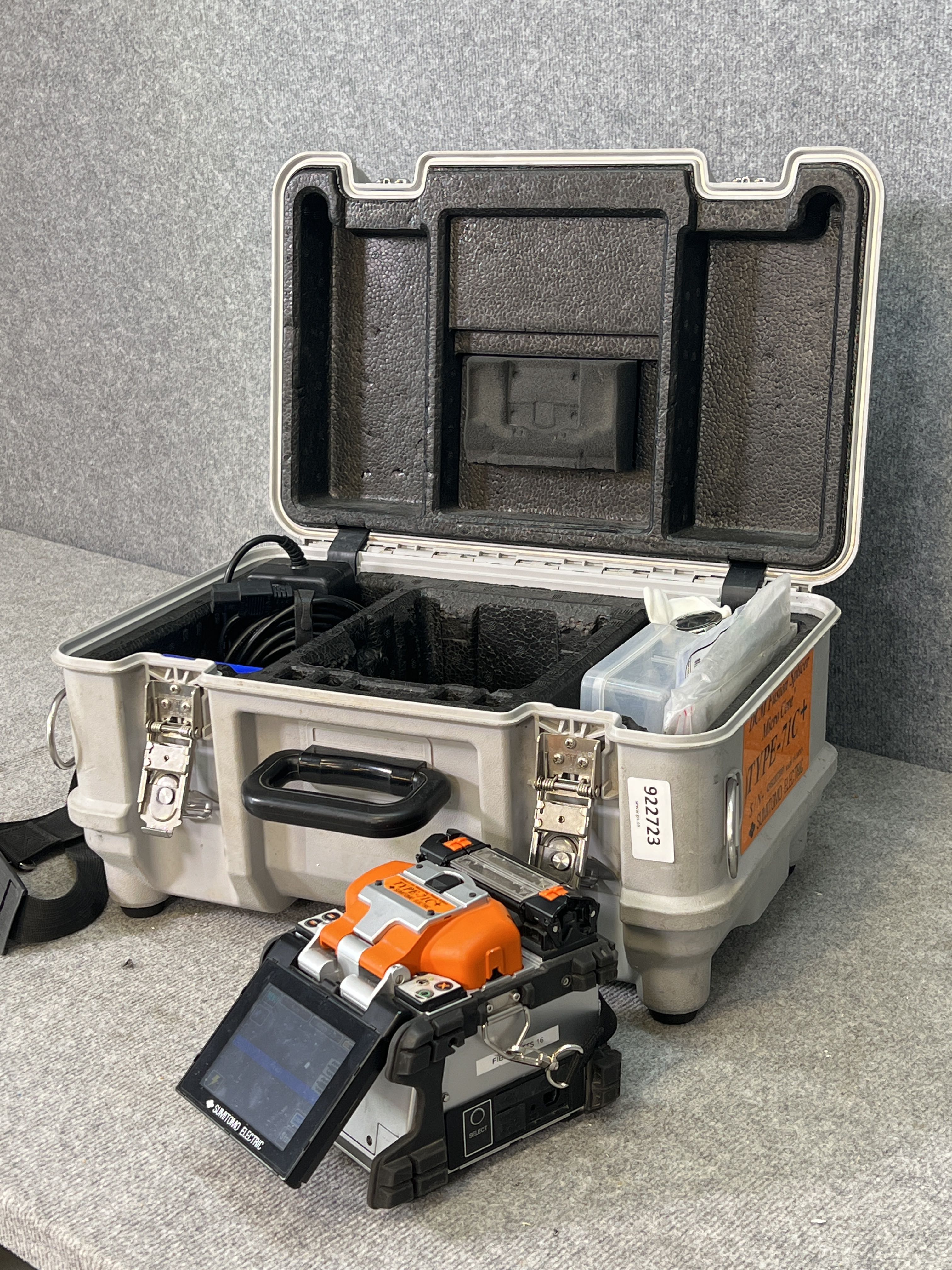 Fiber weld Sumitomo Type-71C+ - PS Auction - We value the future ...