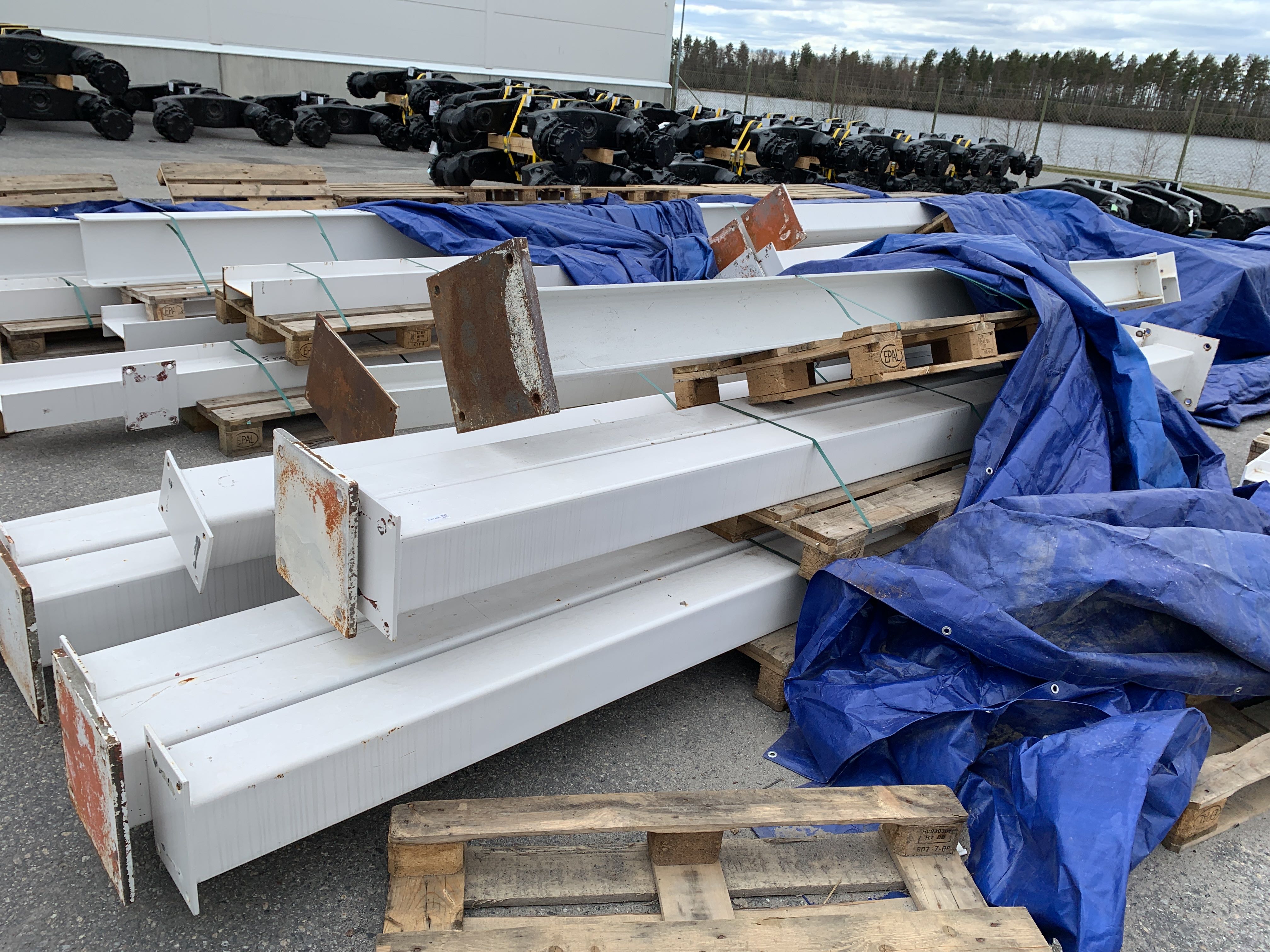Beams and pillars for traverse tracks #Updated number # - PS Auction ...