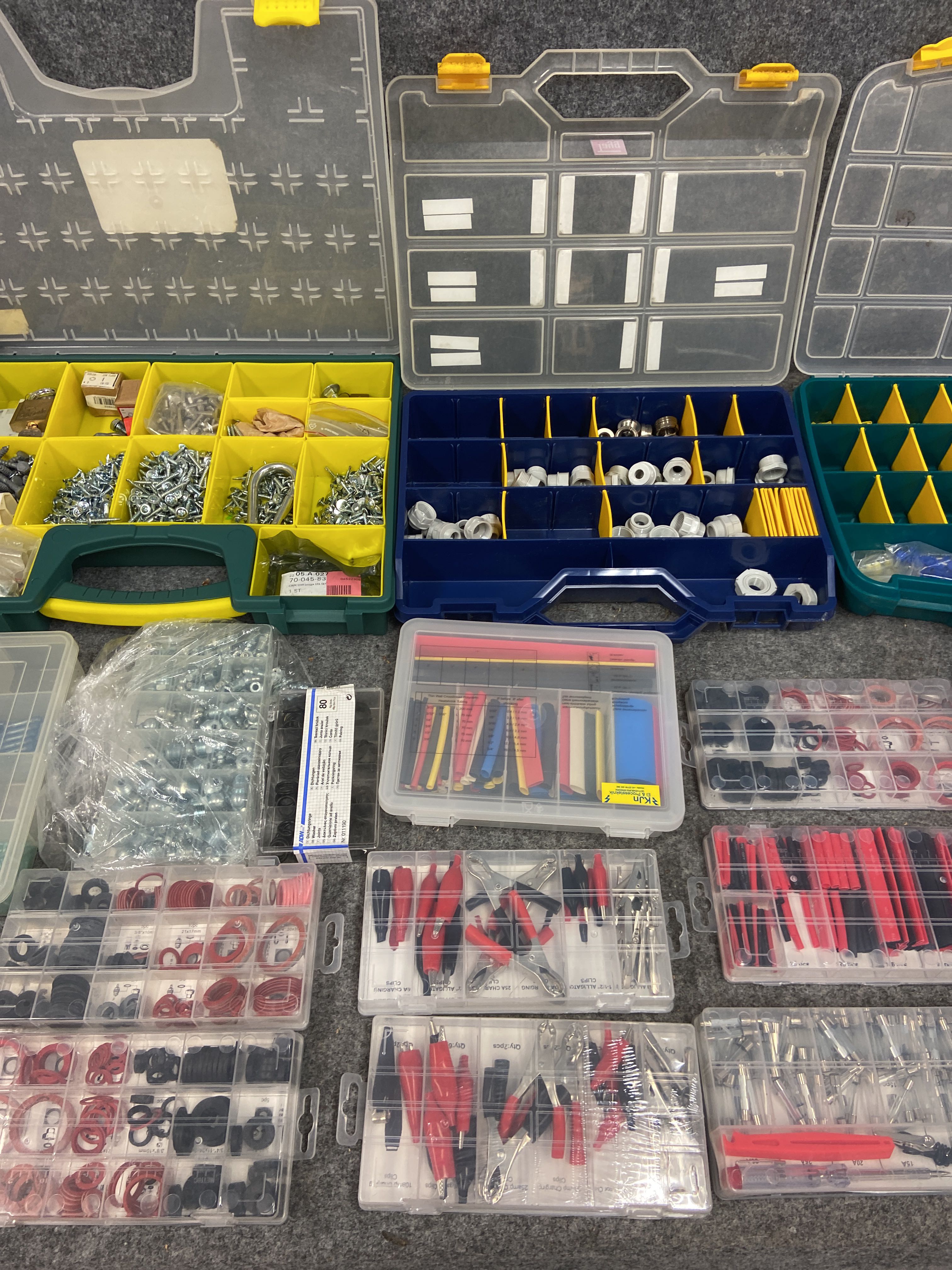 Assortment boxes with various contents and work gloves - PS Auction ...