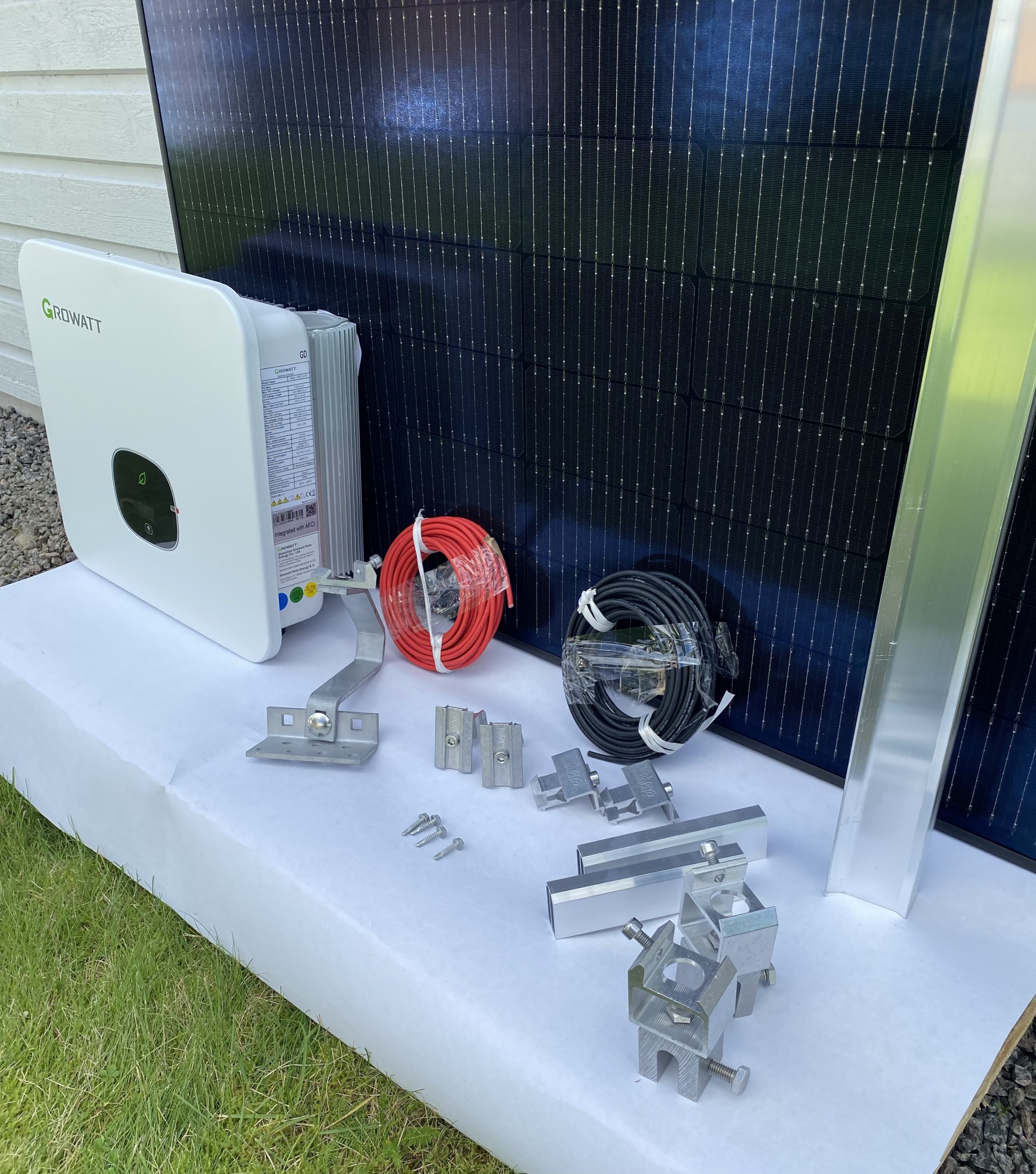 Solar cell package 10 kW incl. Hybrid inverter, all-black panels 440 W ...