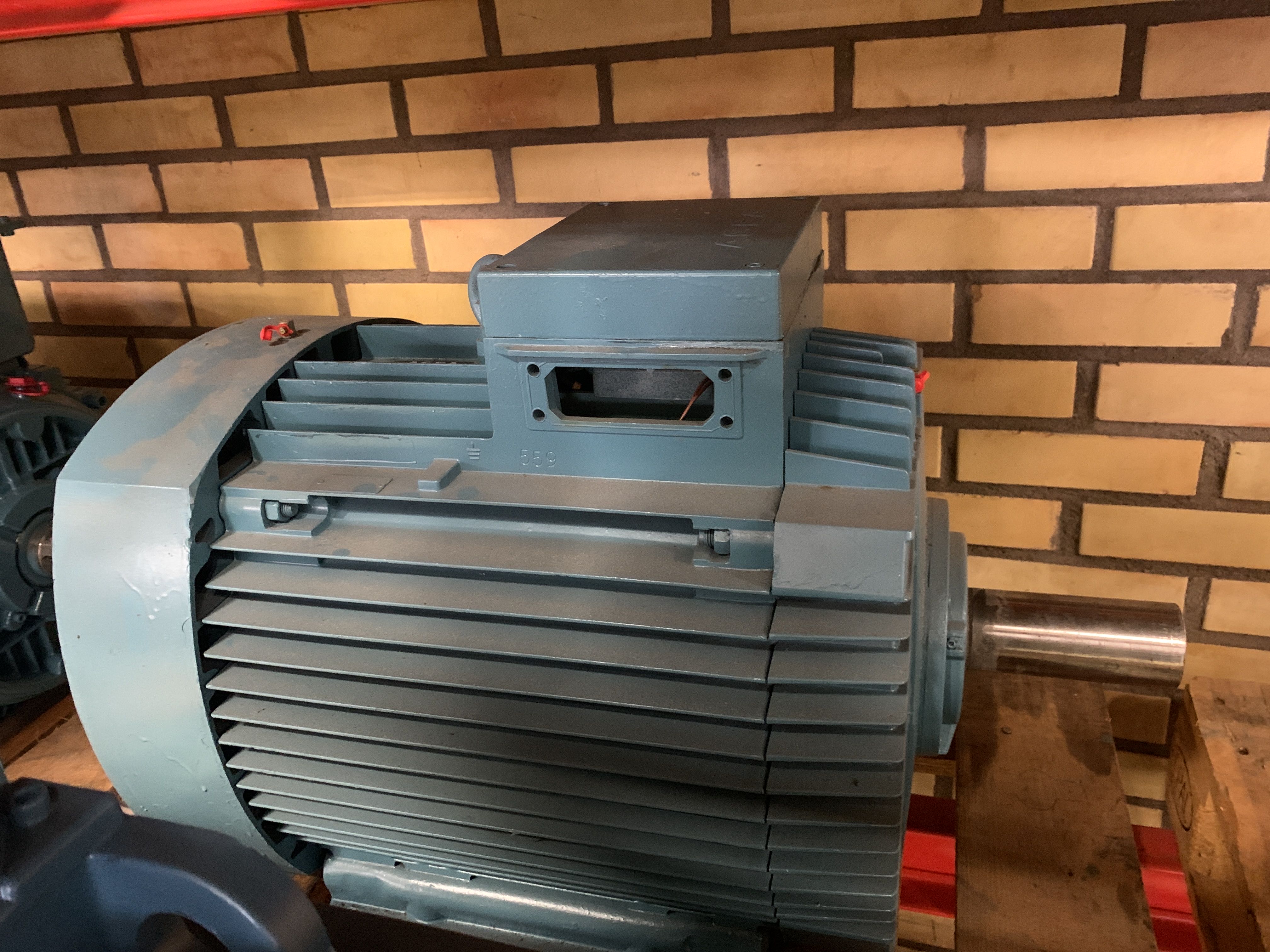 Electric motors 2pcs Asea Motors MBT 225 M - PS Auction - We value the ...